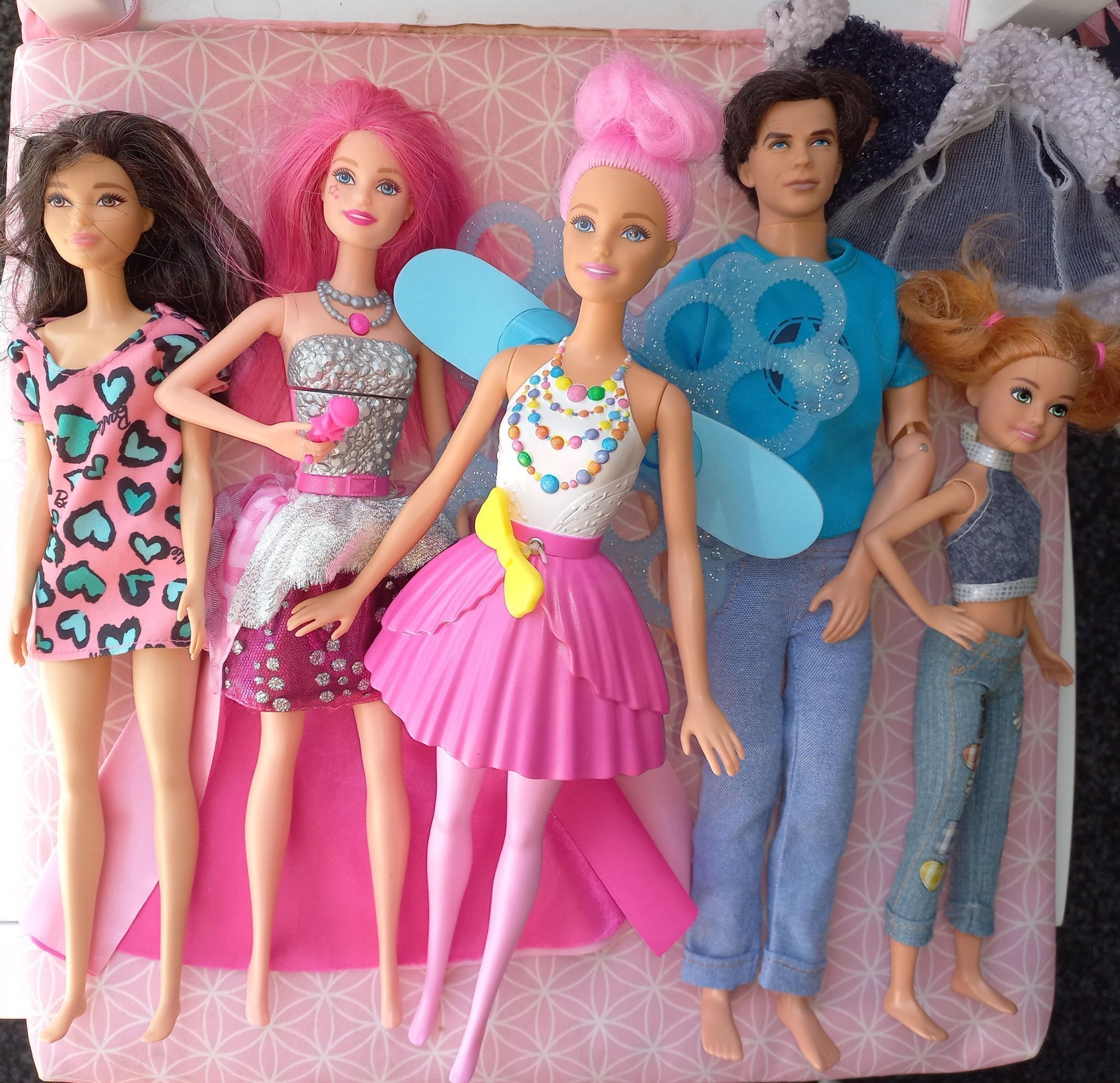 Barbiedockor mattel dockor barbie sjunger staci.. | Köp på Tradera ...