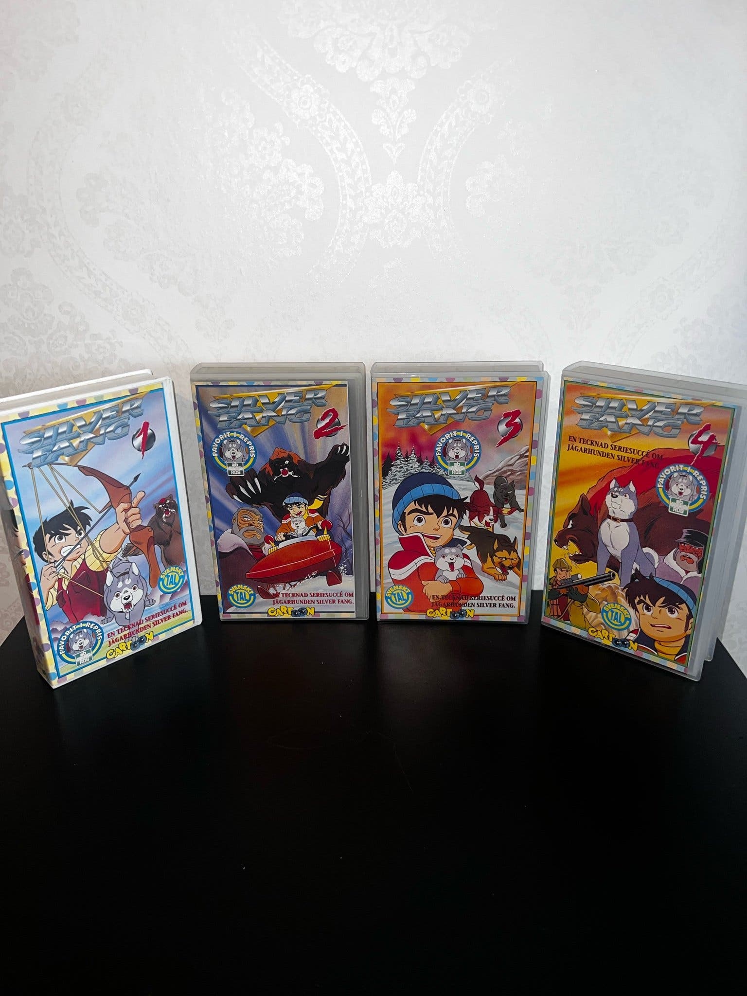 Silver Fang VHS - Komplett Samling Volym 1-4 | Köp på Tradera (672453057)