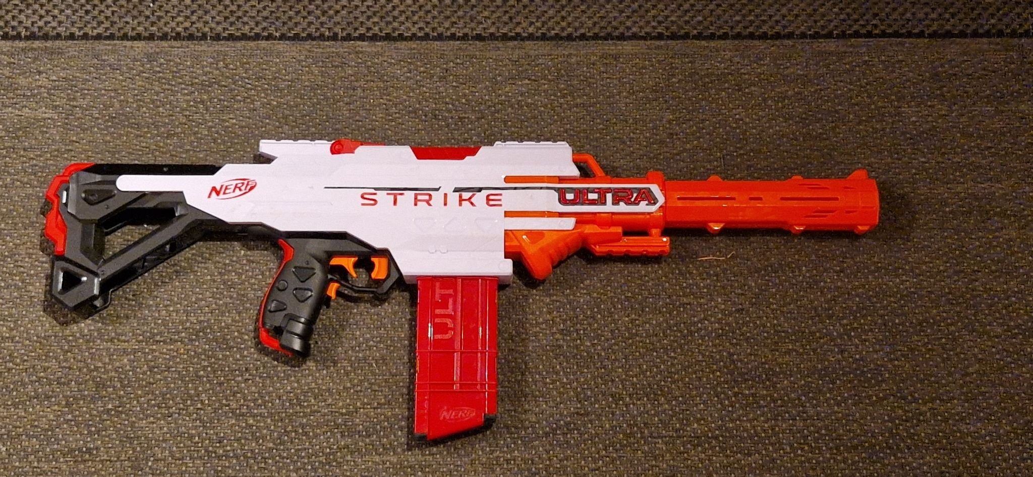 Se produkter som liknar NERF "ULTRA STRIKE" BATTERIDR.. på Tradera ...