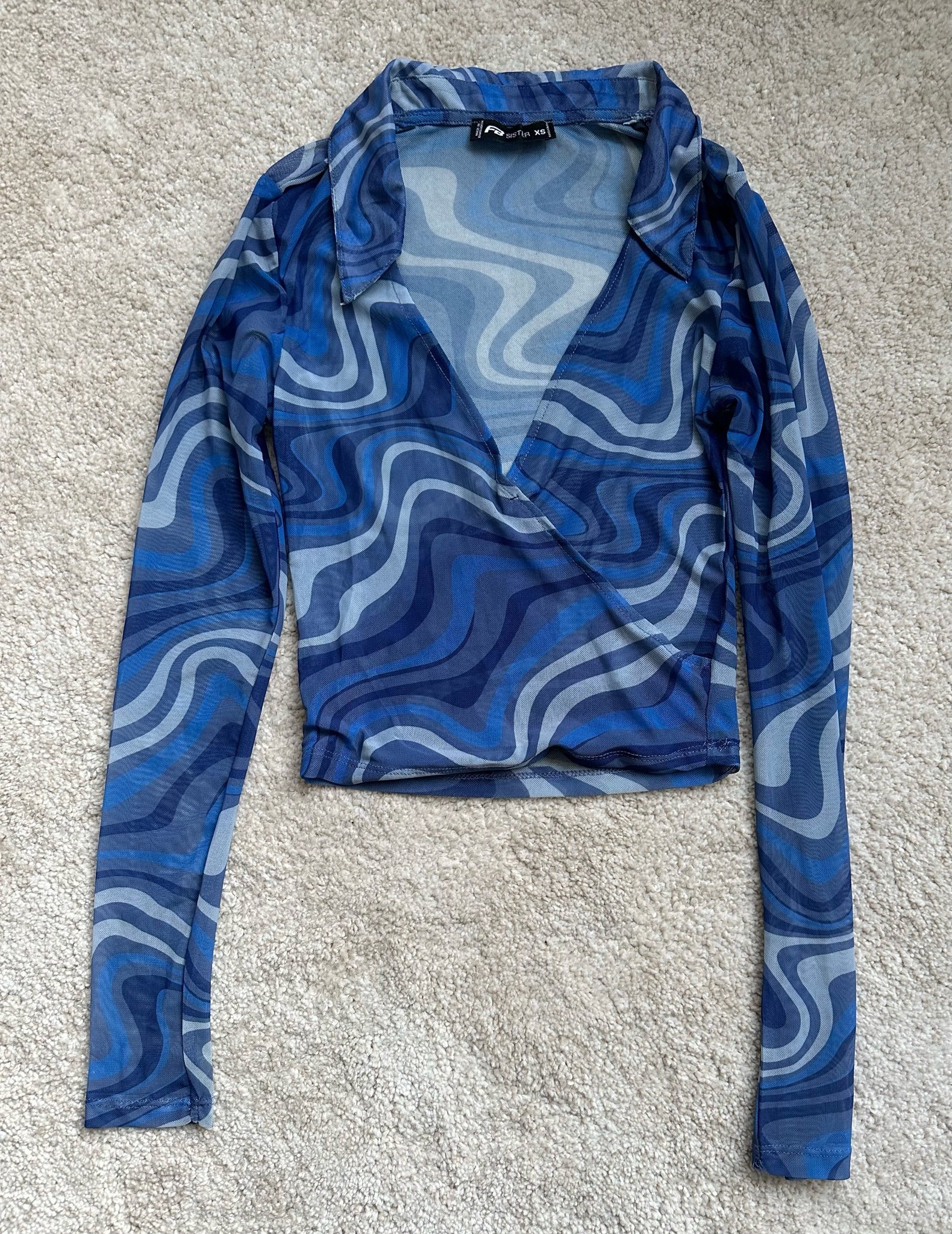 Se produkter som liknar Tröja stl XS, FB sister på Tradera (630048643)