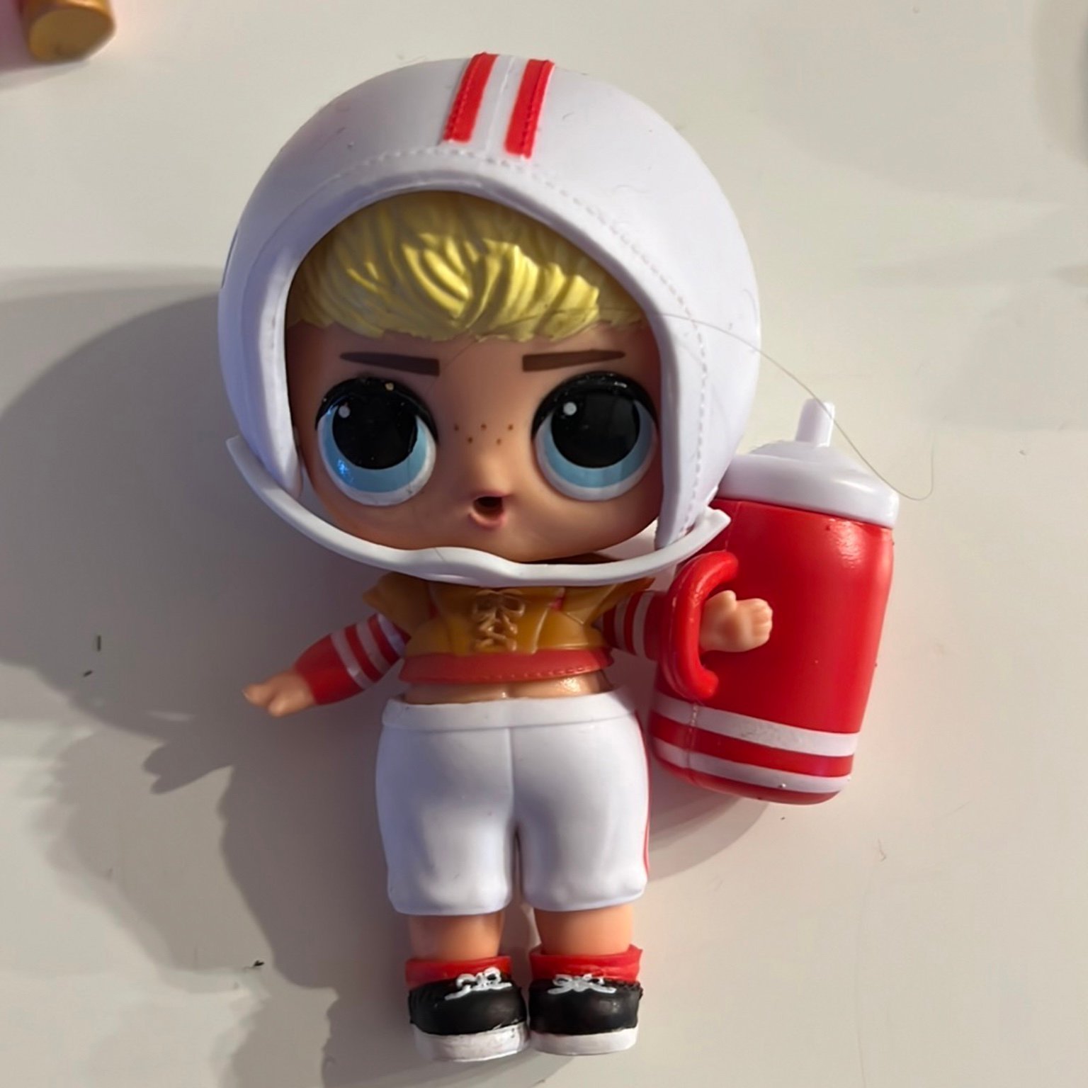 Se produkter som liknar LOL docka! på Tradera (630403024)