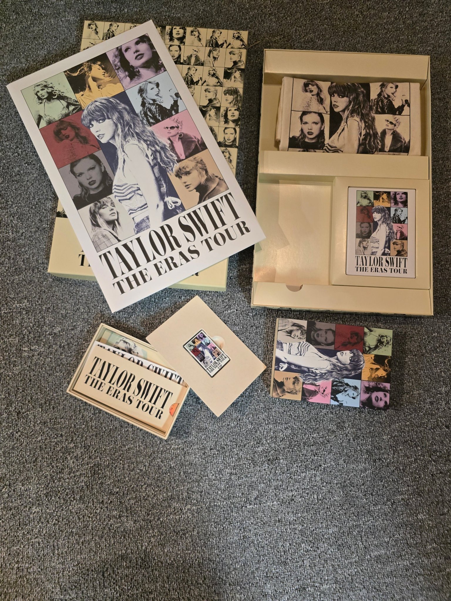 Taylor Swift The Eras Tour Vip package Julklapp | Köp på Tradera ...