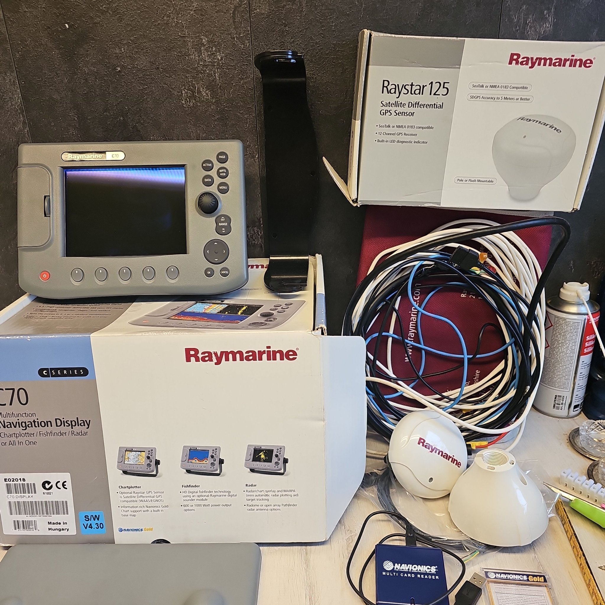 Se produkter som liknar Raymarine C70 Classic multi f.. på Tradera ...