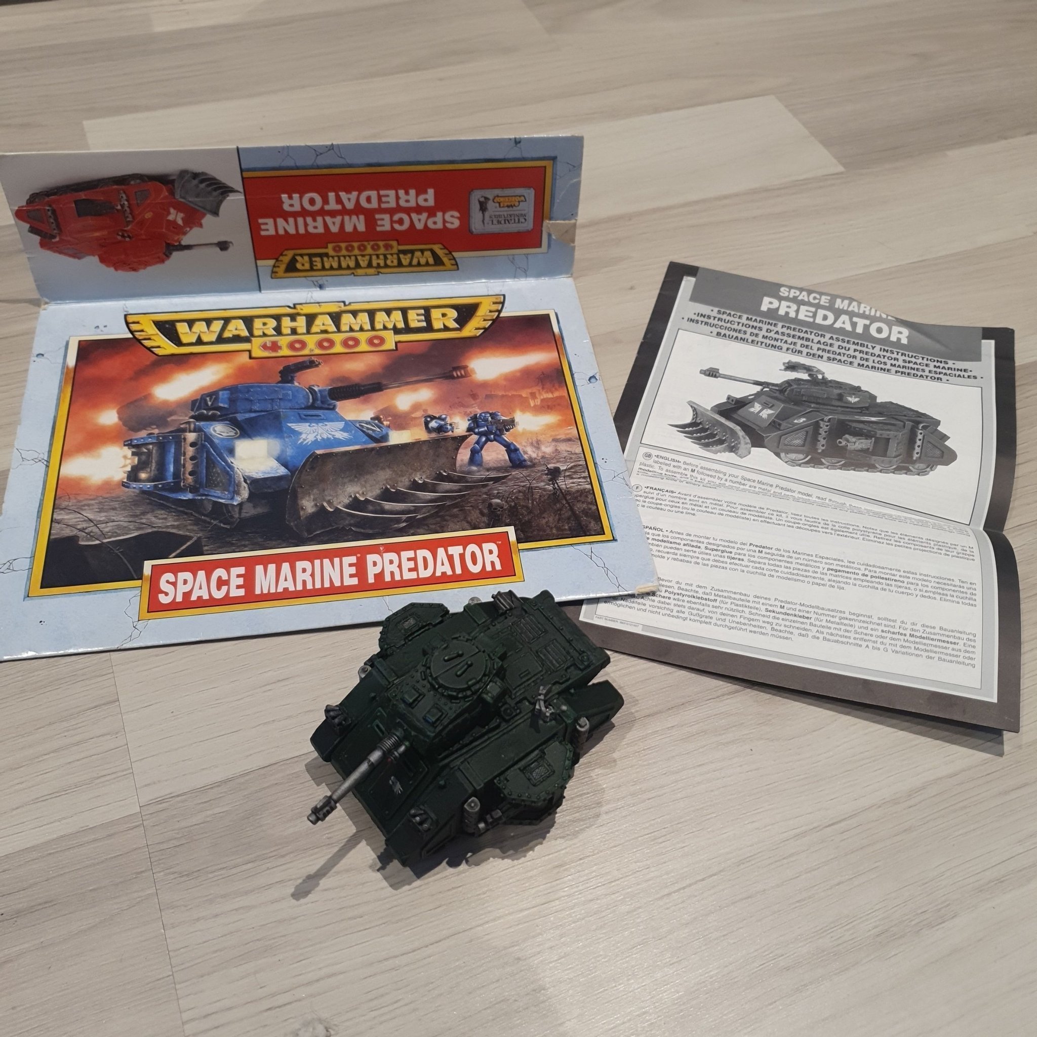 Warhammer | 40k | Space Marine Predator | Köp på Tradera (636654862)