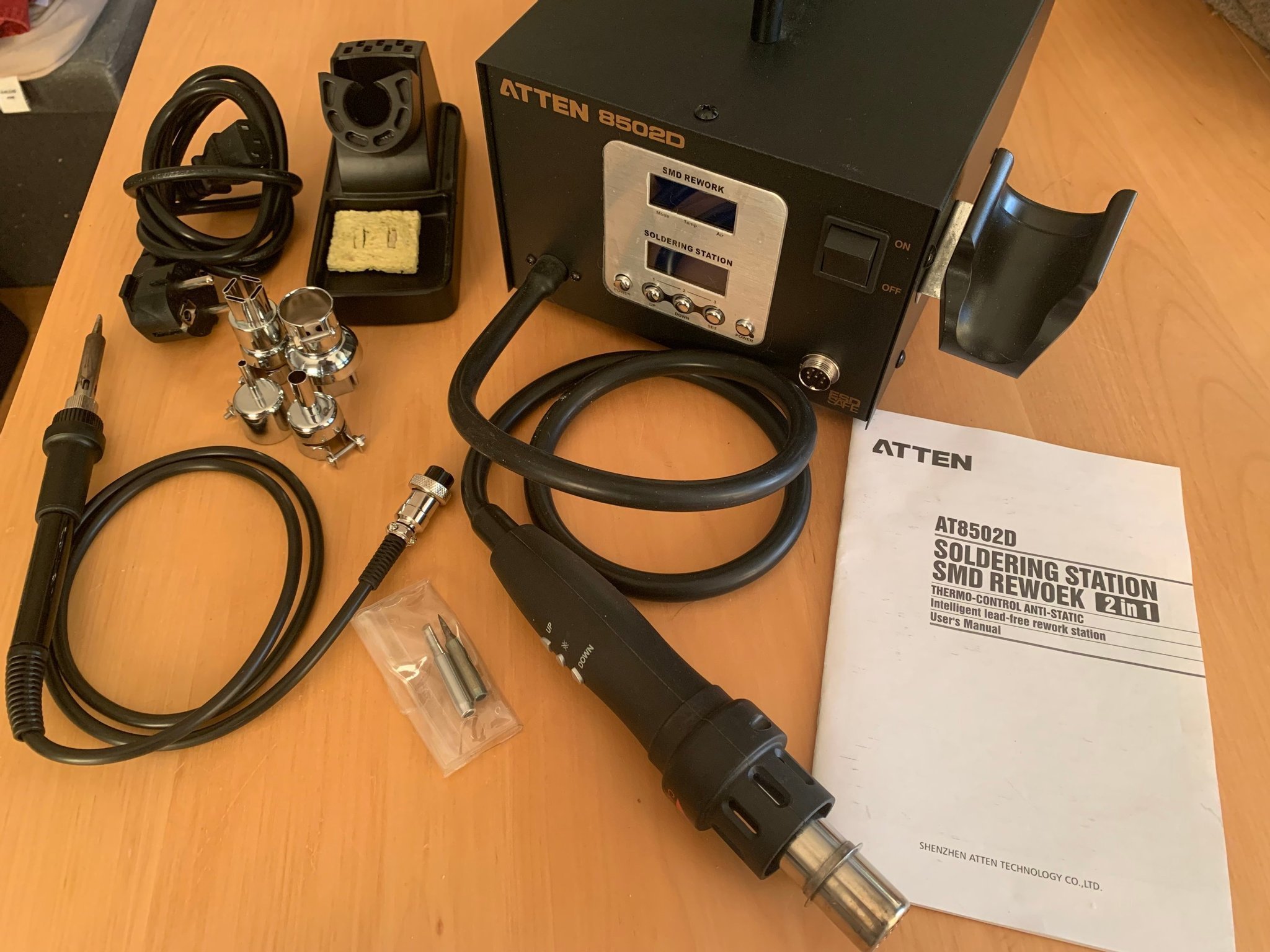 Se produkter som liknar Atten AT8502D Lödkolvsstation.. på Tradera ...