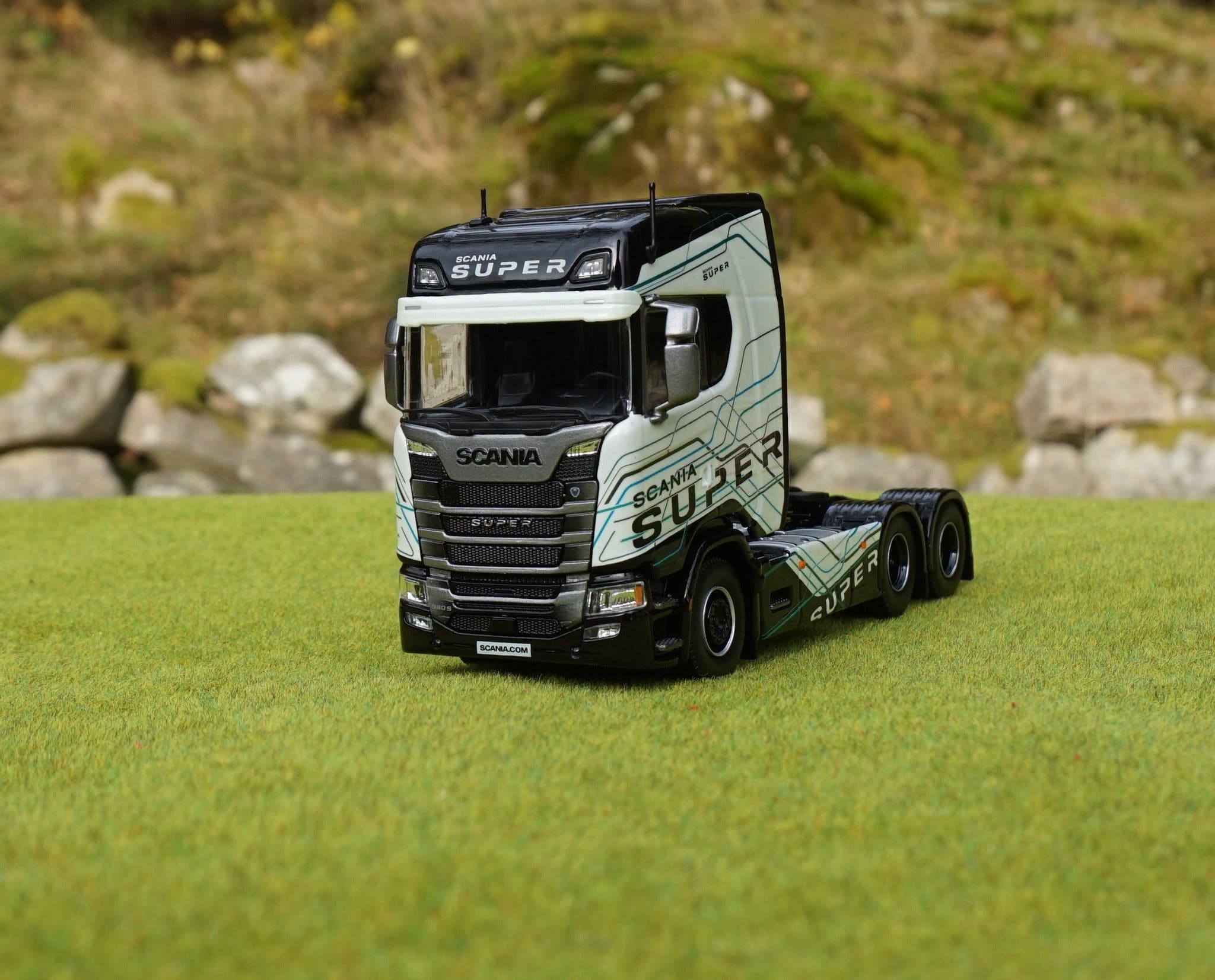 Se produkter som liknar TEKNO DRAGBIL SCANIA SUPER NE.. på Tradera ...