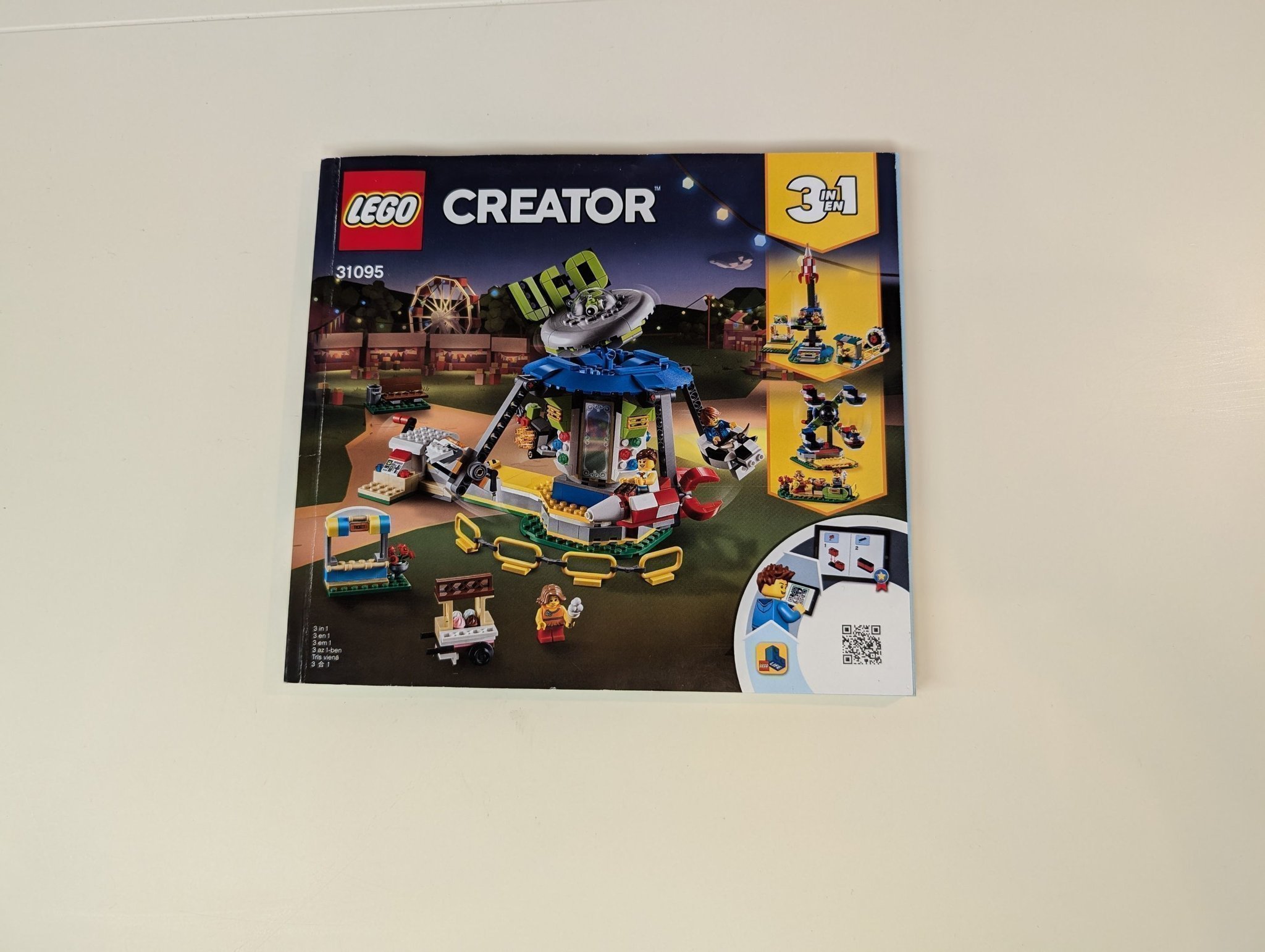 Lego Creator 3-i-1 31095 - UFO-karusell med ins.. | Köp på Tradera ...