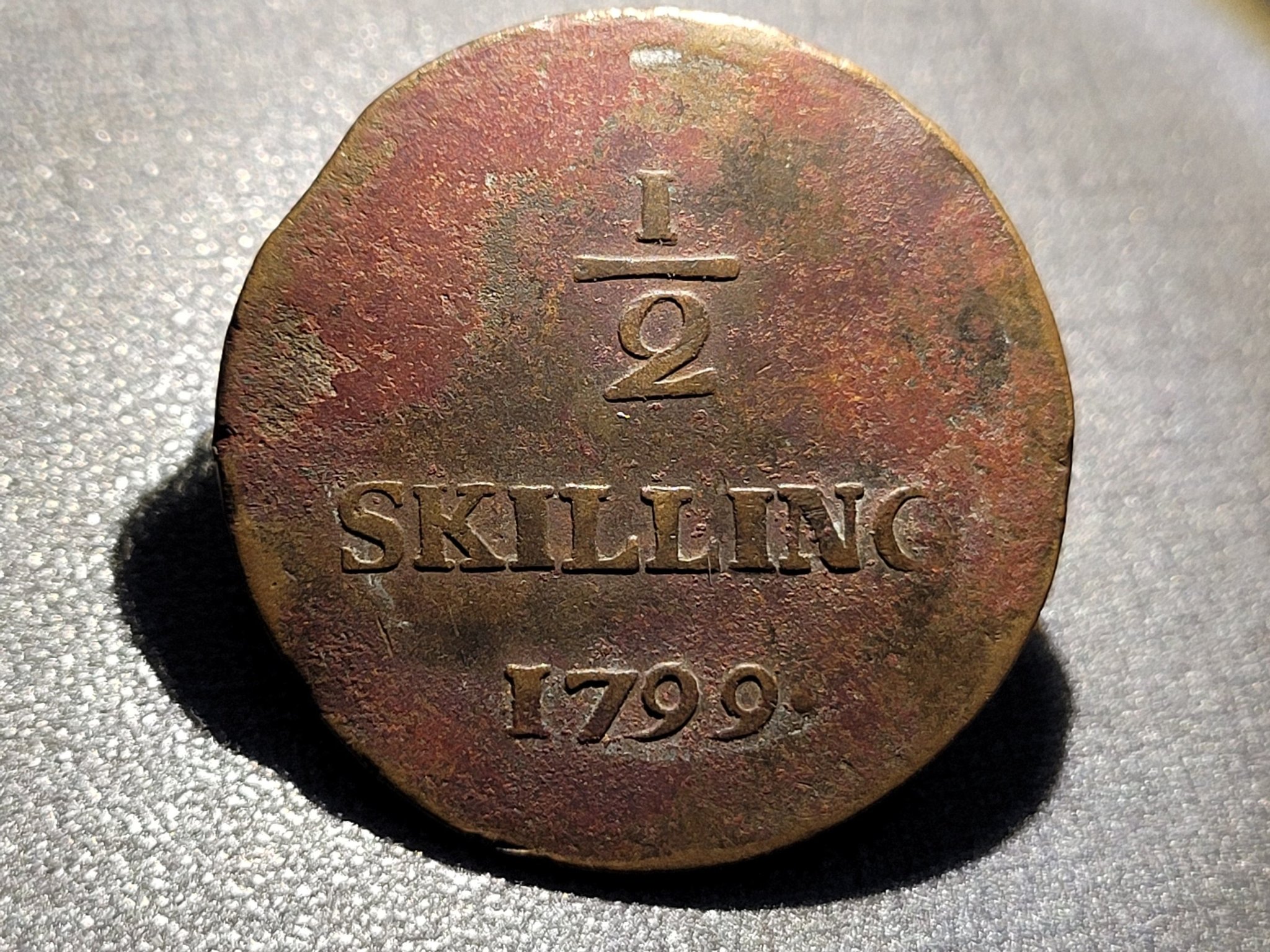 Se produkter som liknar 1/2 Skilling 1799 Riksgälds P.. på Tradera ...