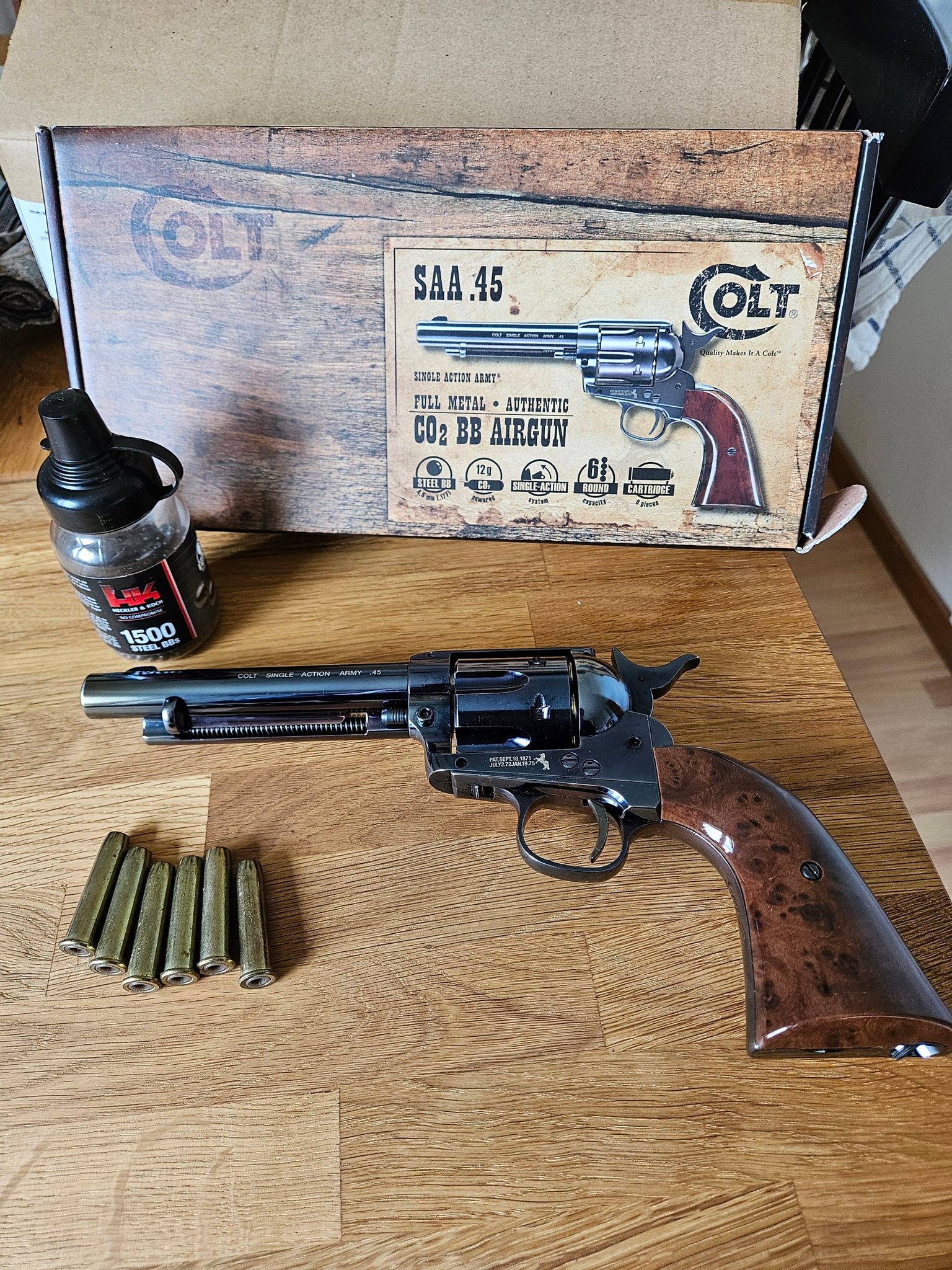 Se produkter som liknar Colt 45 co2 5,5 " på Tradera (689312007)