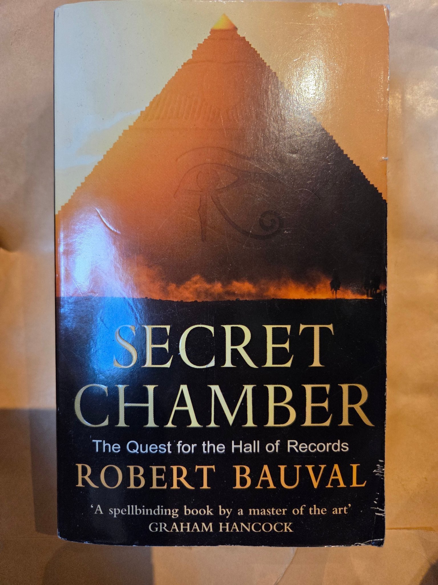 Secret Chamber: The Quest for the Hall of Recor.. | Köp på Tradera ...