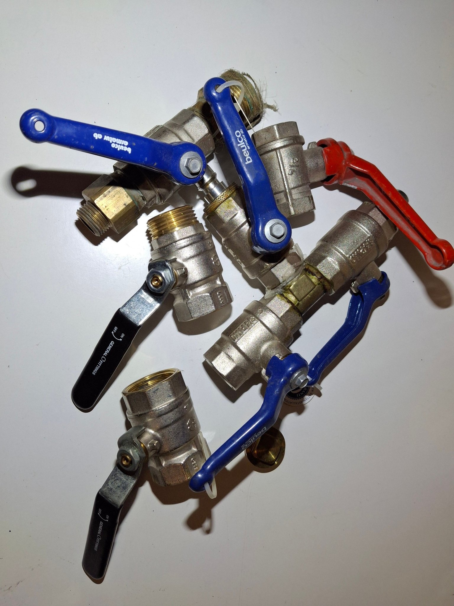 Kulventiler+påfyllningsventil | Köp på Tradera (701765179)