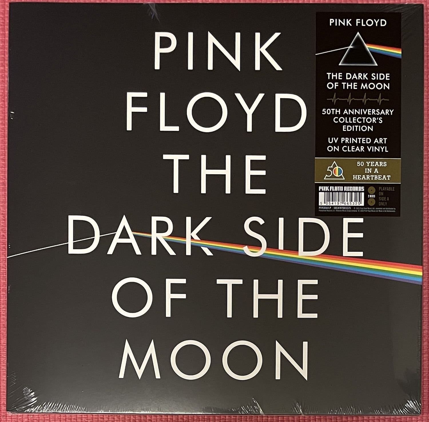 Se produkter som liknar PINK FLOYD - DARK SIDE OF THE.. på Tradera ...