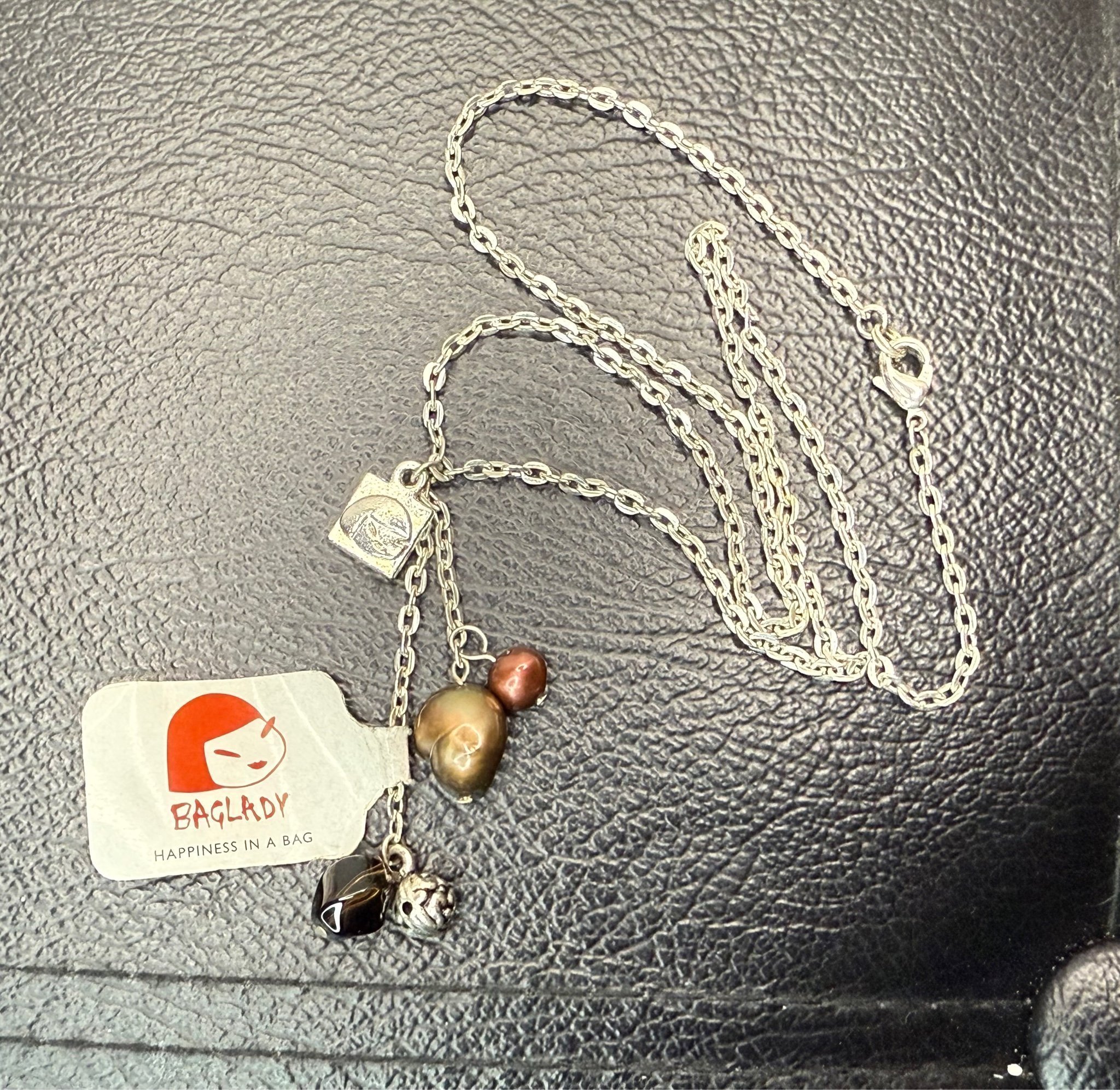 Nytt Deadstock Retro Halsband från Baglady 00-t.. | Köp på Tradera ...