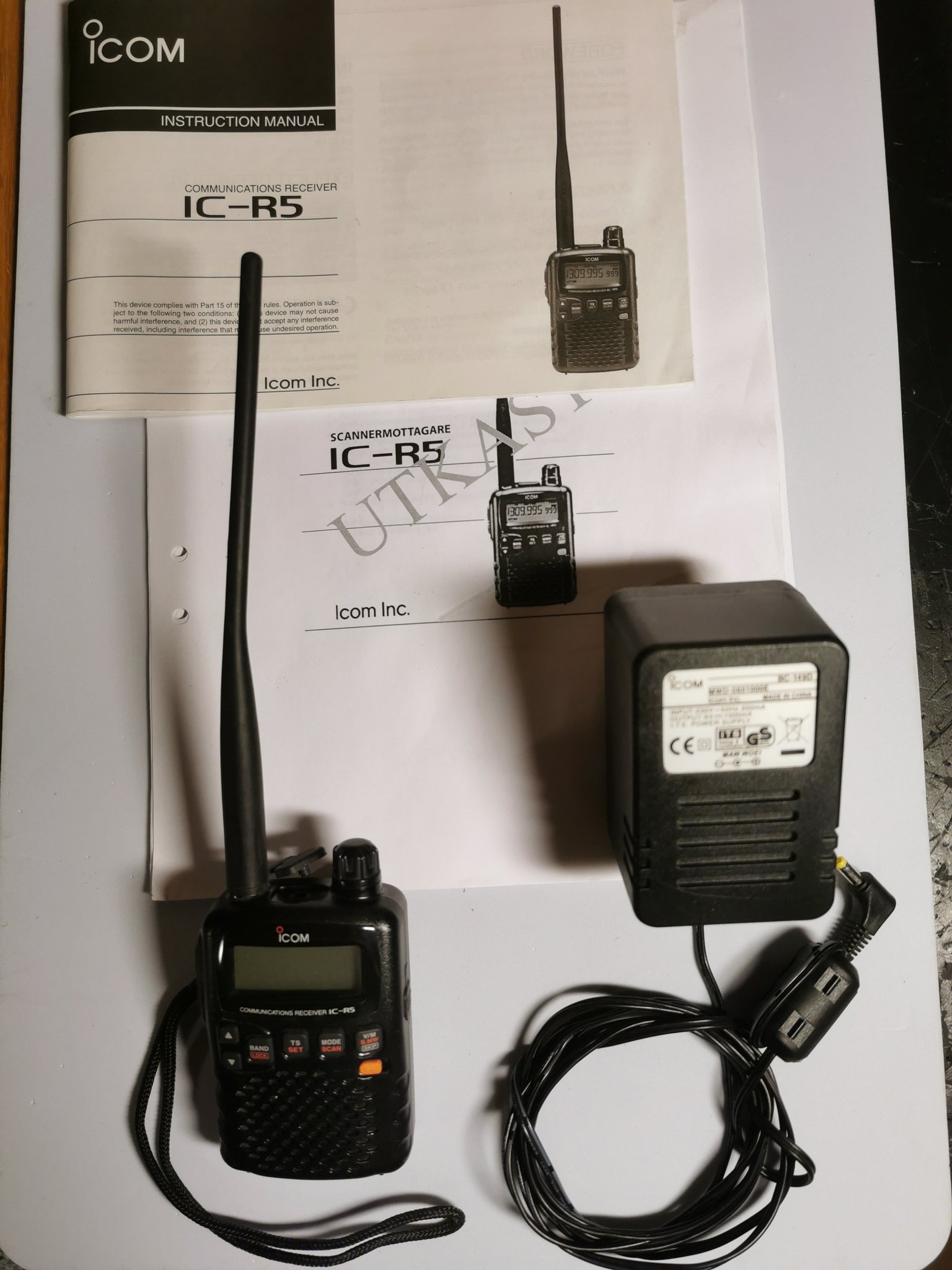 ICOM IC-R5 scanner receiver i nyskick | Köp på Tradera (578133987)