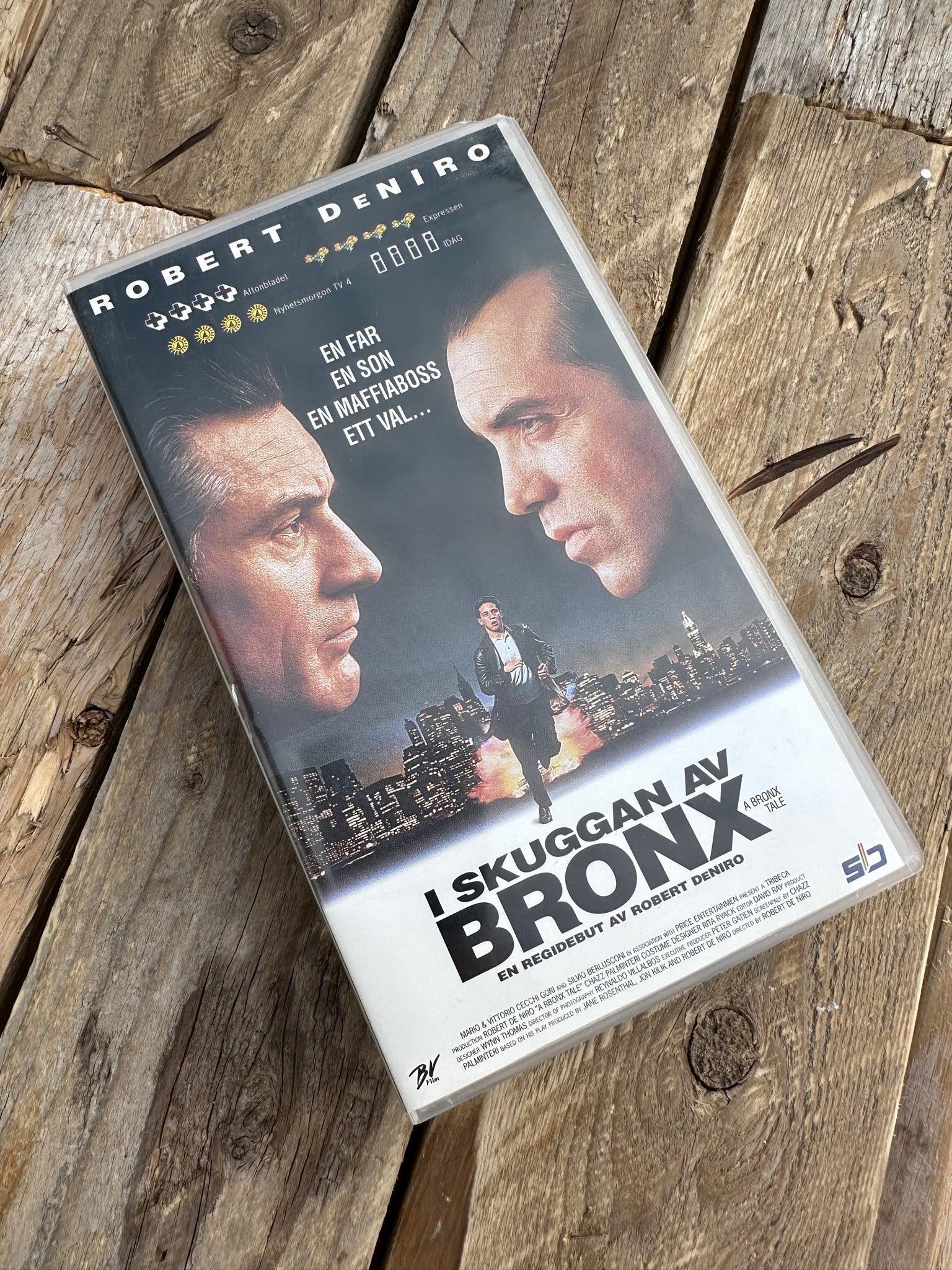 I Skuggan Av Bronx - VHS retro vintage | Köp på Tradera (672371940)