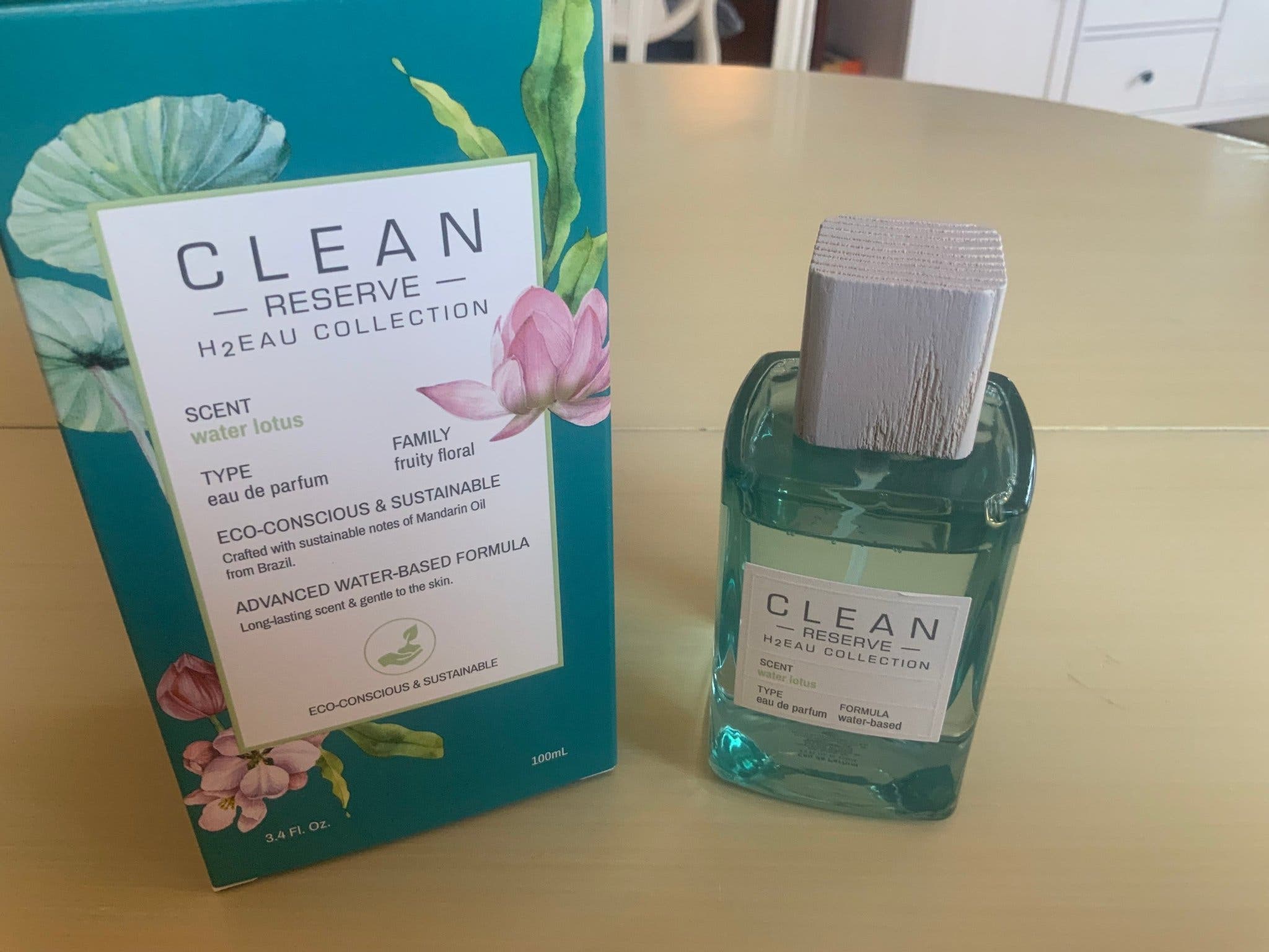 Se produkter som liknar Parfym: CLEAN Reserve: Water .. på Tradera ...