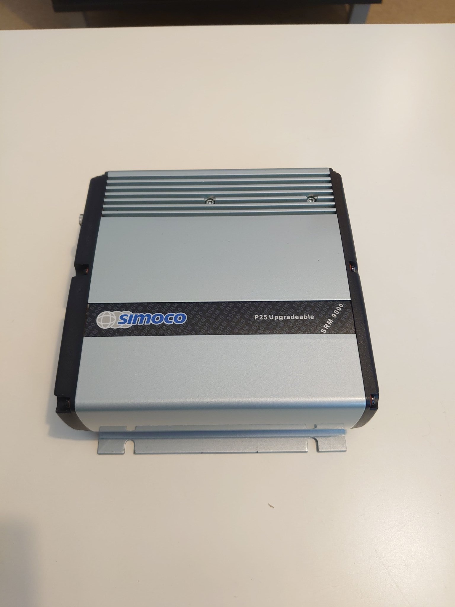 Simoco srm9000 440-520 MHz (397368222) ᐈ Köp på Tradera