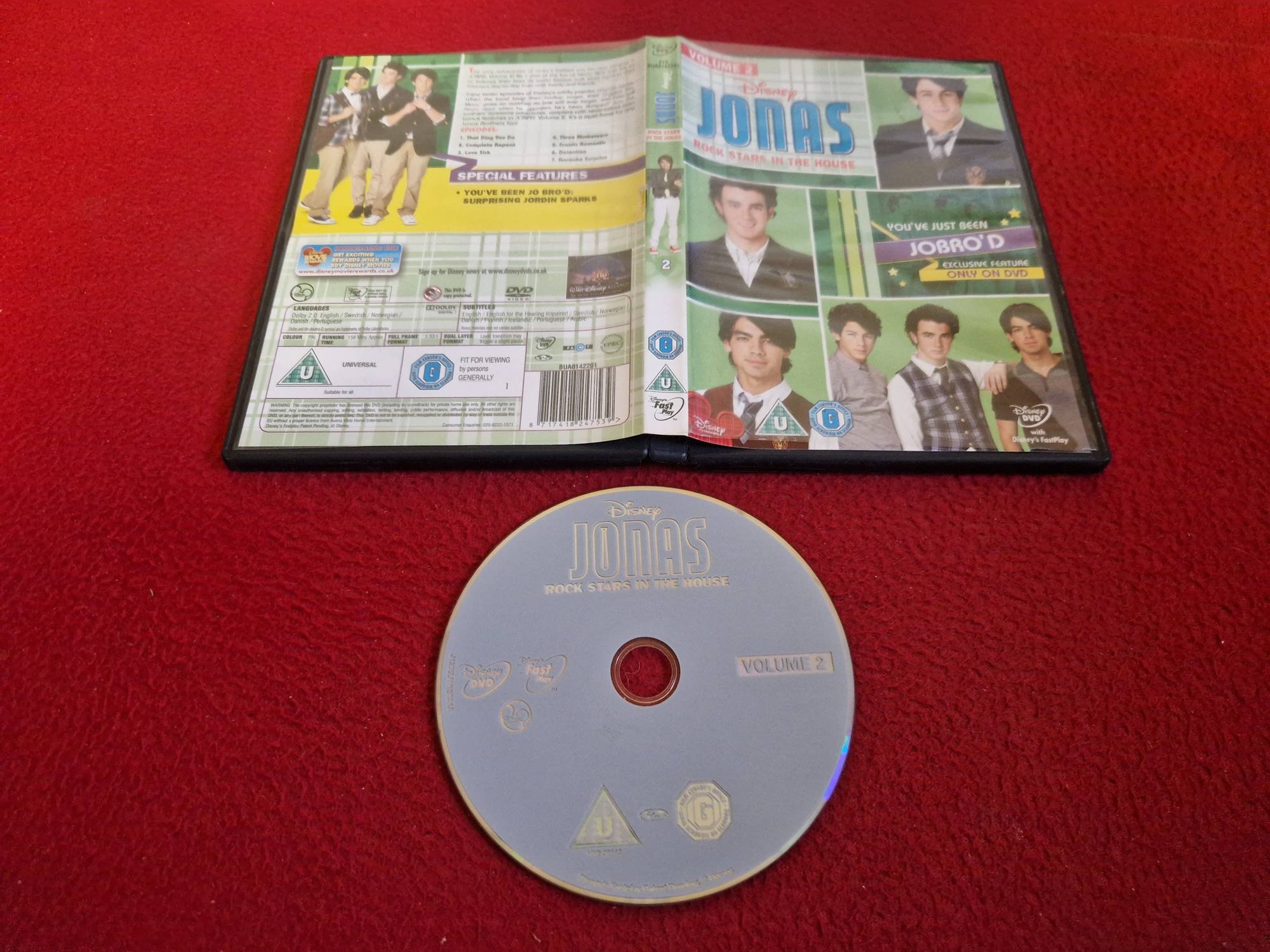 Se produkter som liknar DISNEY JONAS ROCK STARS IN TH.. på Tradera ...