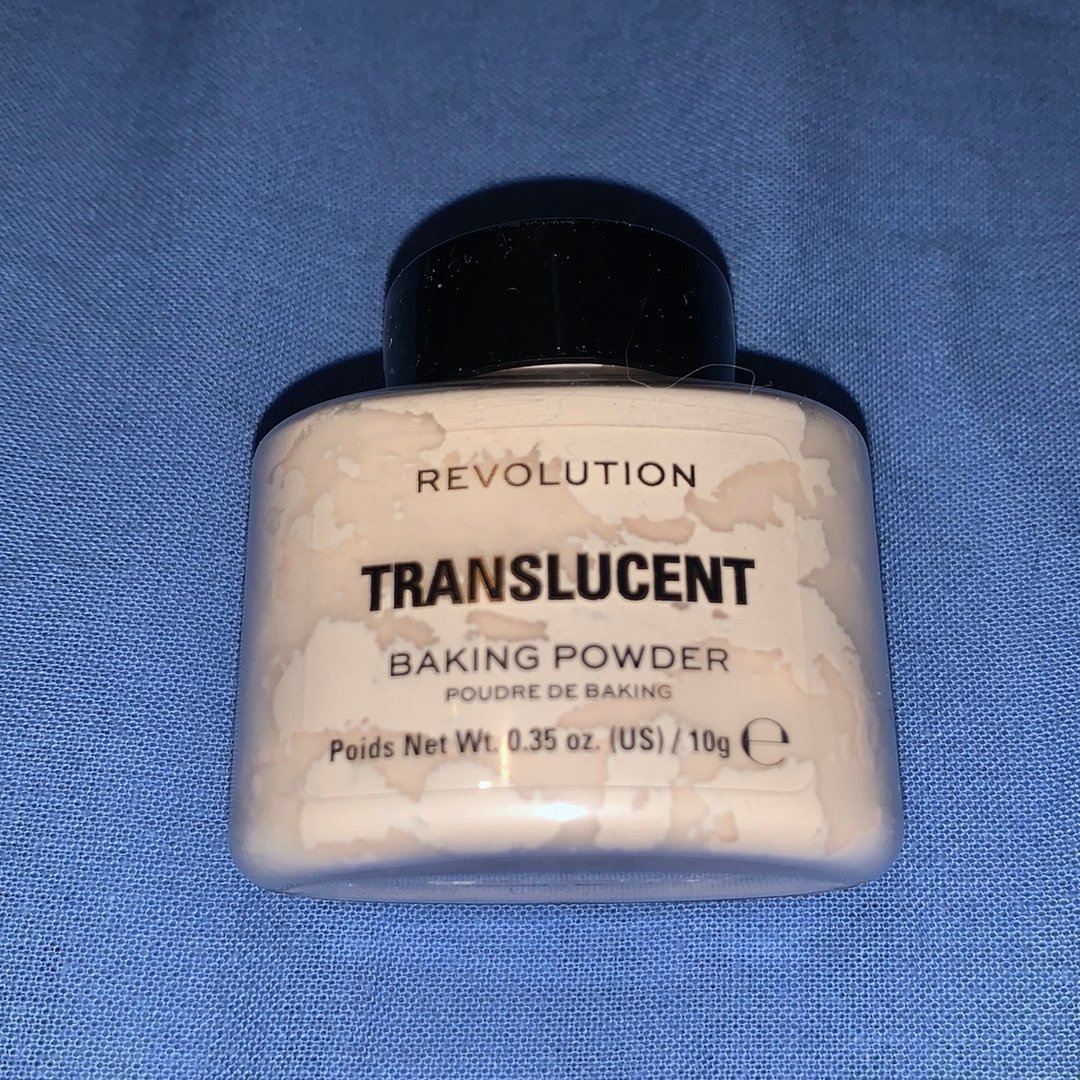 Se produkter som liknar Revolution Translucent Baking.. på Tradera ...