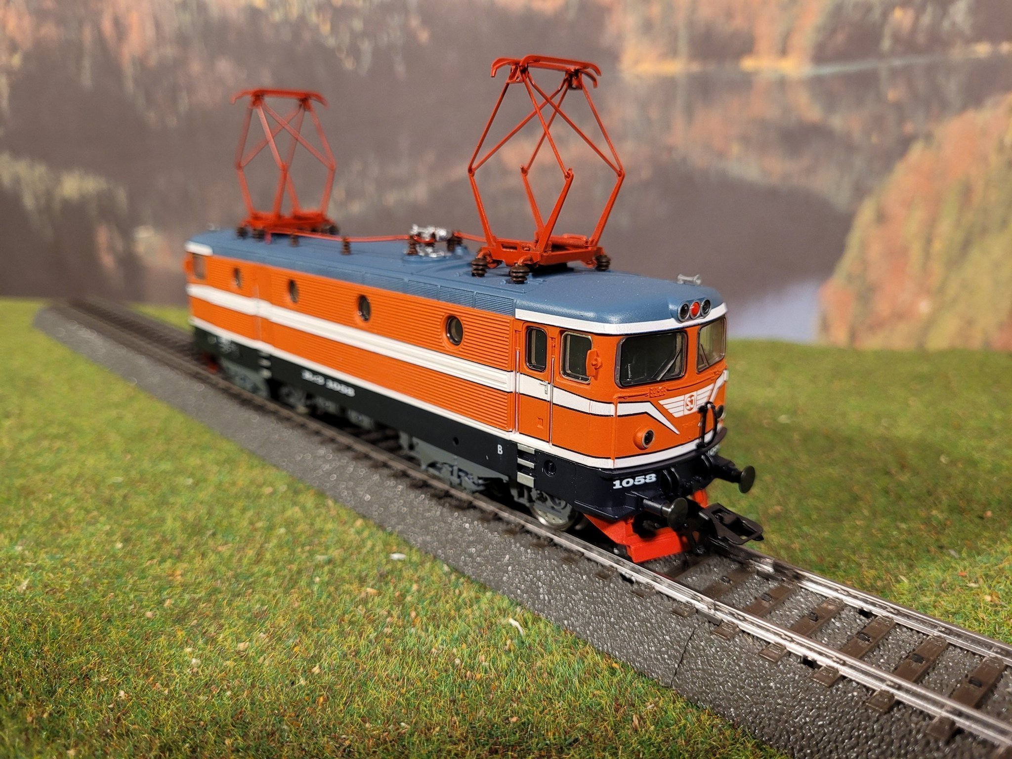 Se produkter som liknar Märklin 37418 SJ Rc3 mfx och .. på Tradera ...