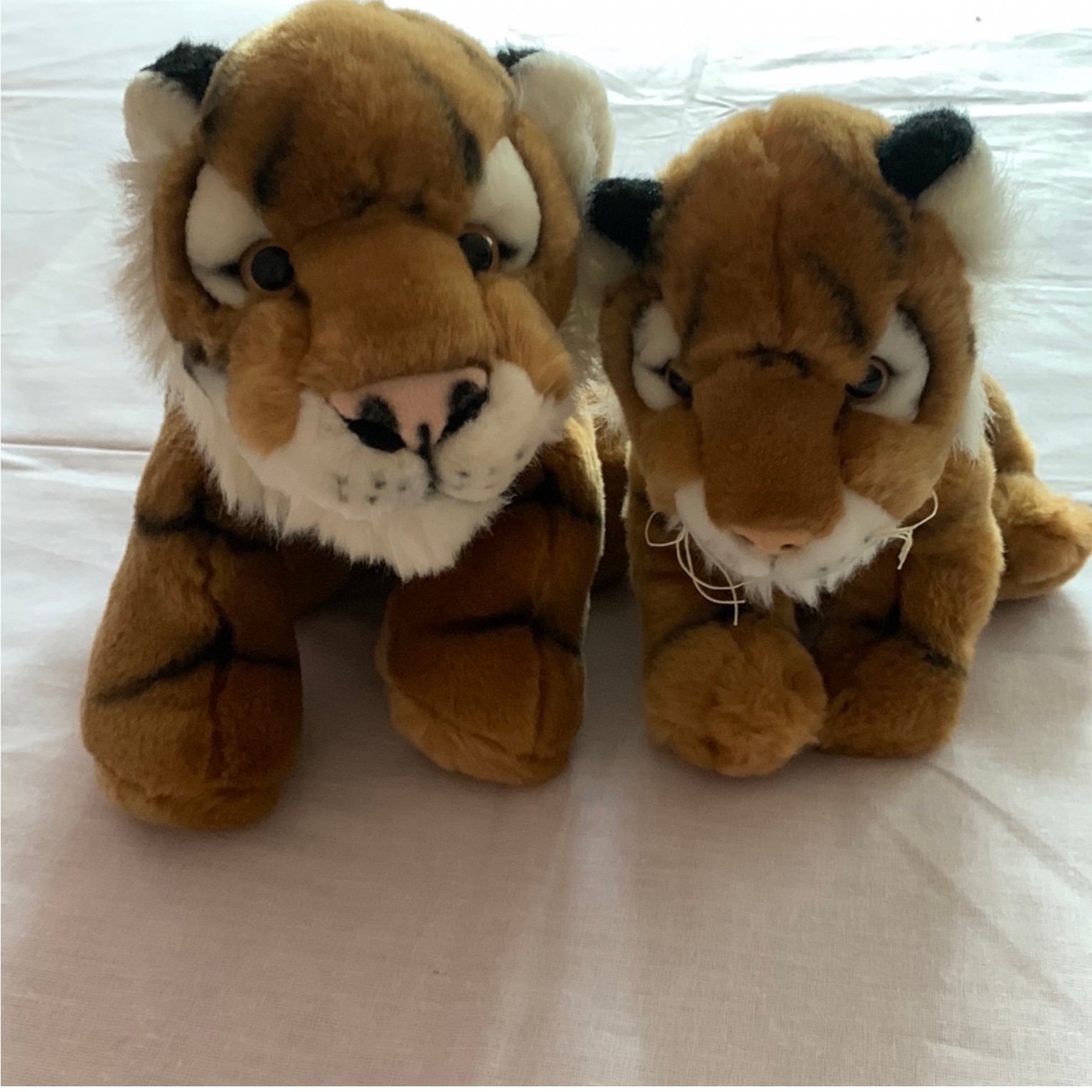 Se produkter som liknar Gosedjur liten & Stor tiger f.. på Tradera ...