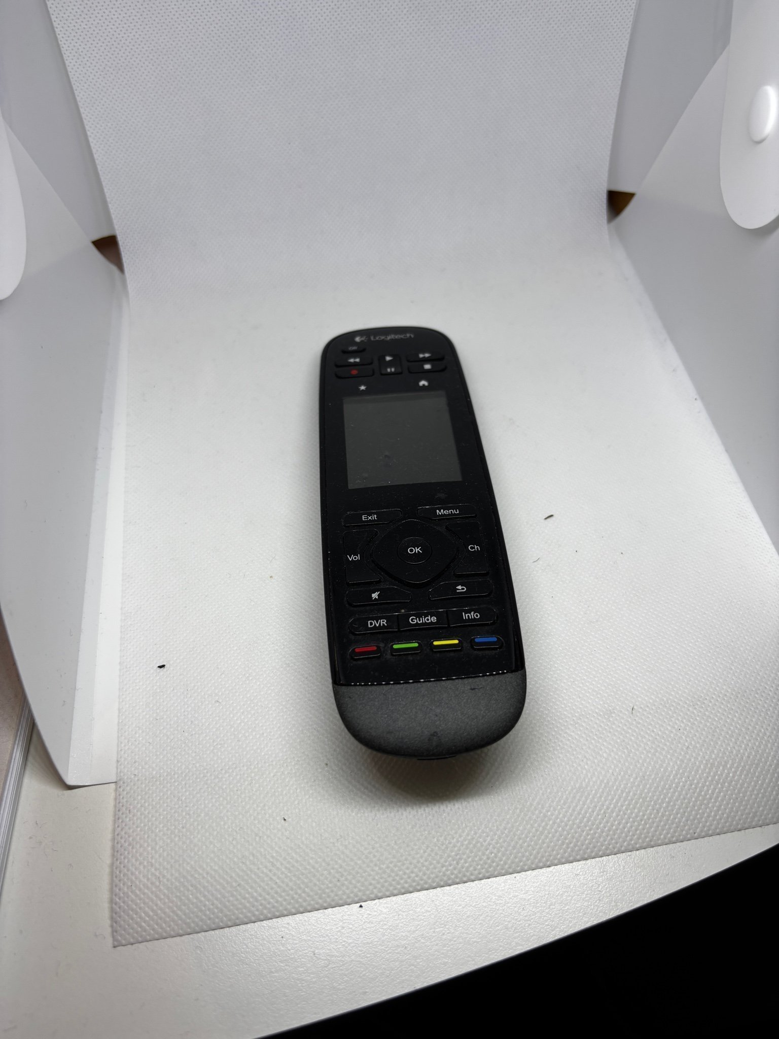 Logitech Harmony Touch Fjärrkontroll | Köp på Tradera (712060556)