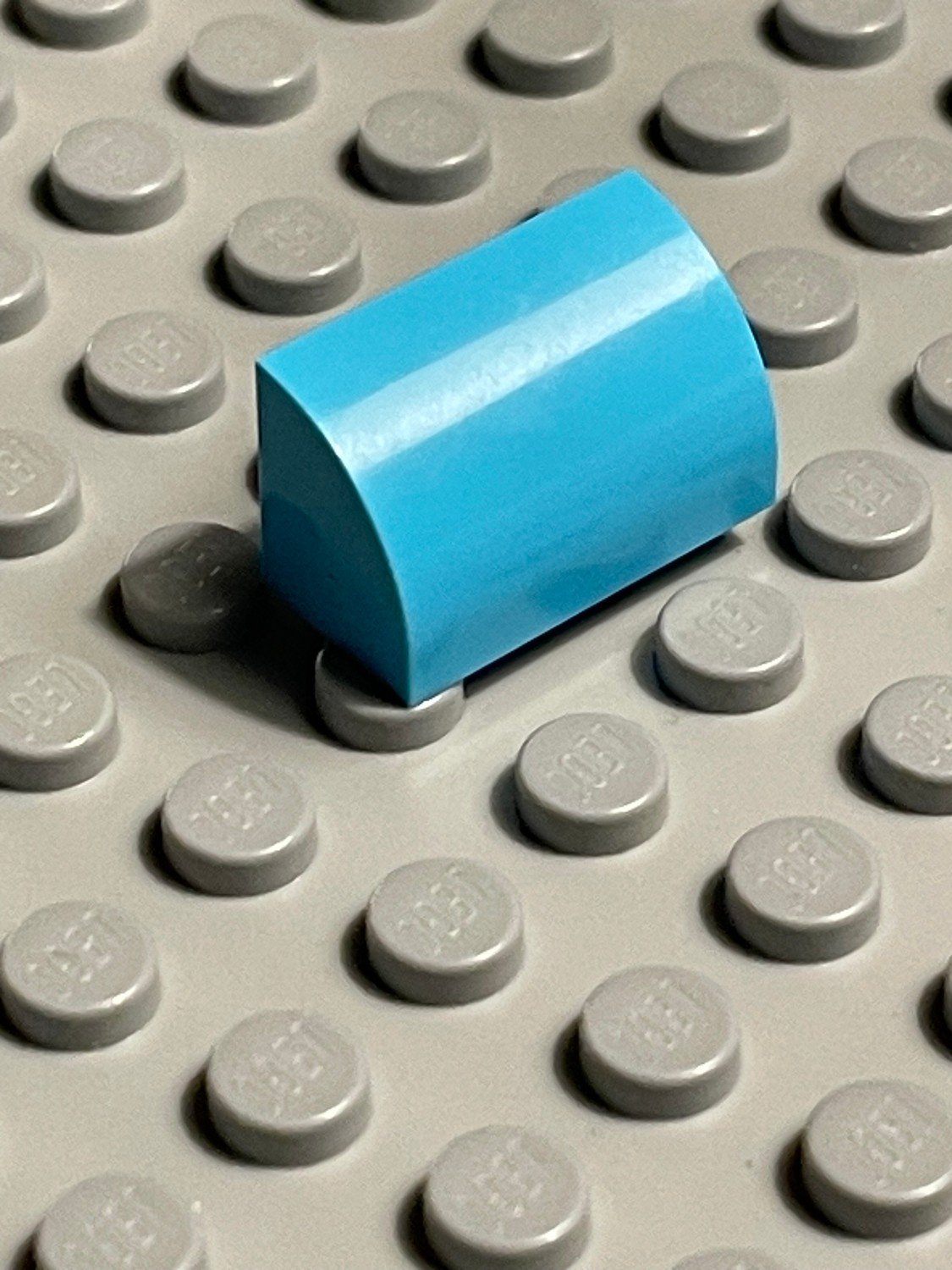 LEGO Brick 1X2, Outside Half Bow (37352) Azur 1st | Köp på Tradera ...