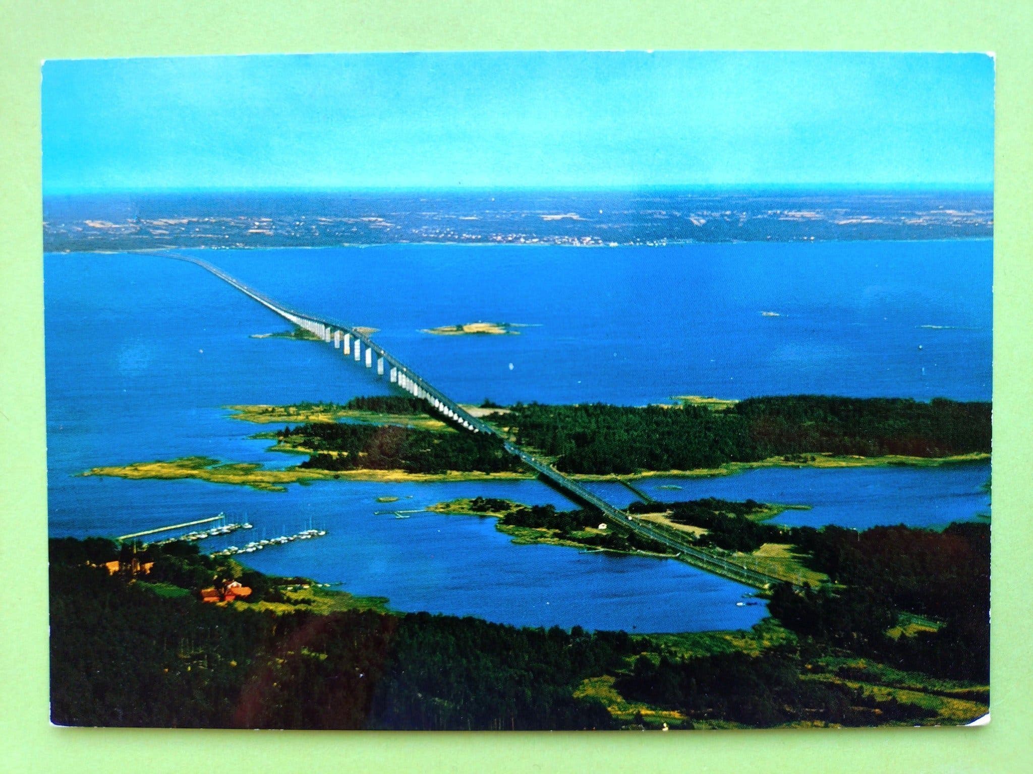 Se produkter som liknar KALMAR. Flygfoto över Ölandsb.. på Tradera ...