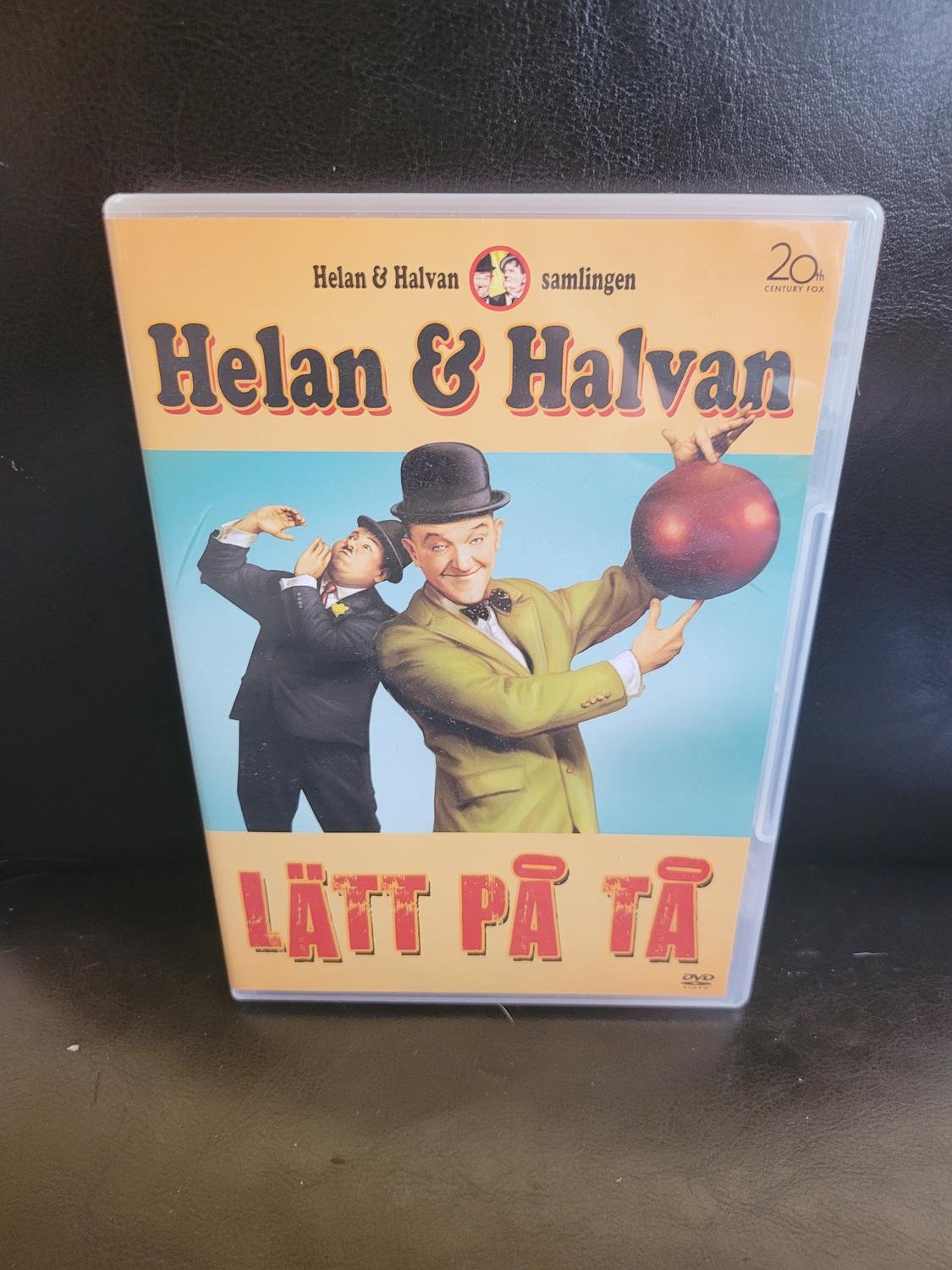 Helan och halvan, lätt på tå | Köp från AIAbySweden på Tradera (464747561)