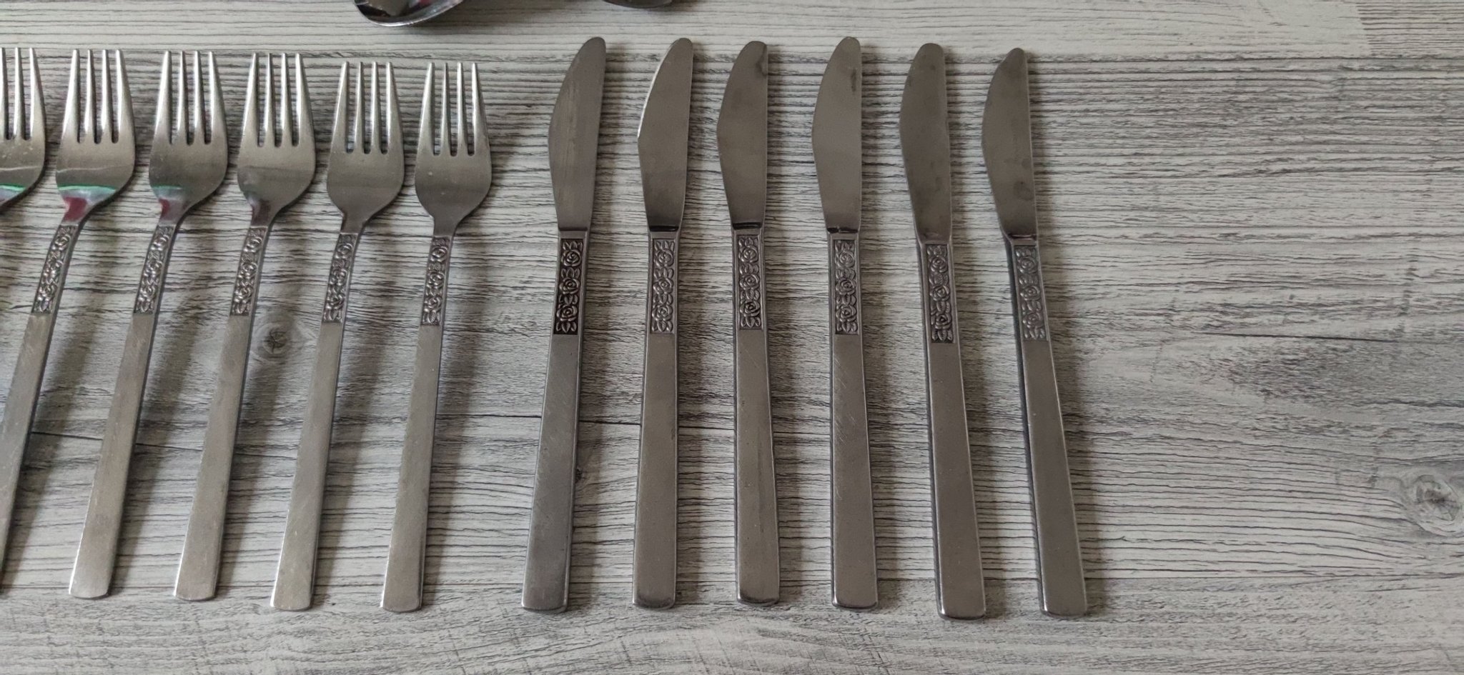 18 DELAR / RETRO / ROSEN / ROSE / BESTICK / ÅHL.. | Köp på Tradera ...