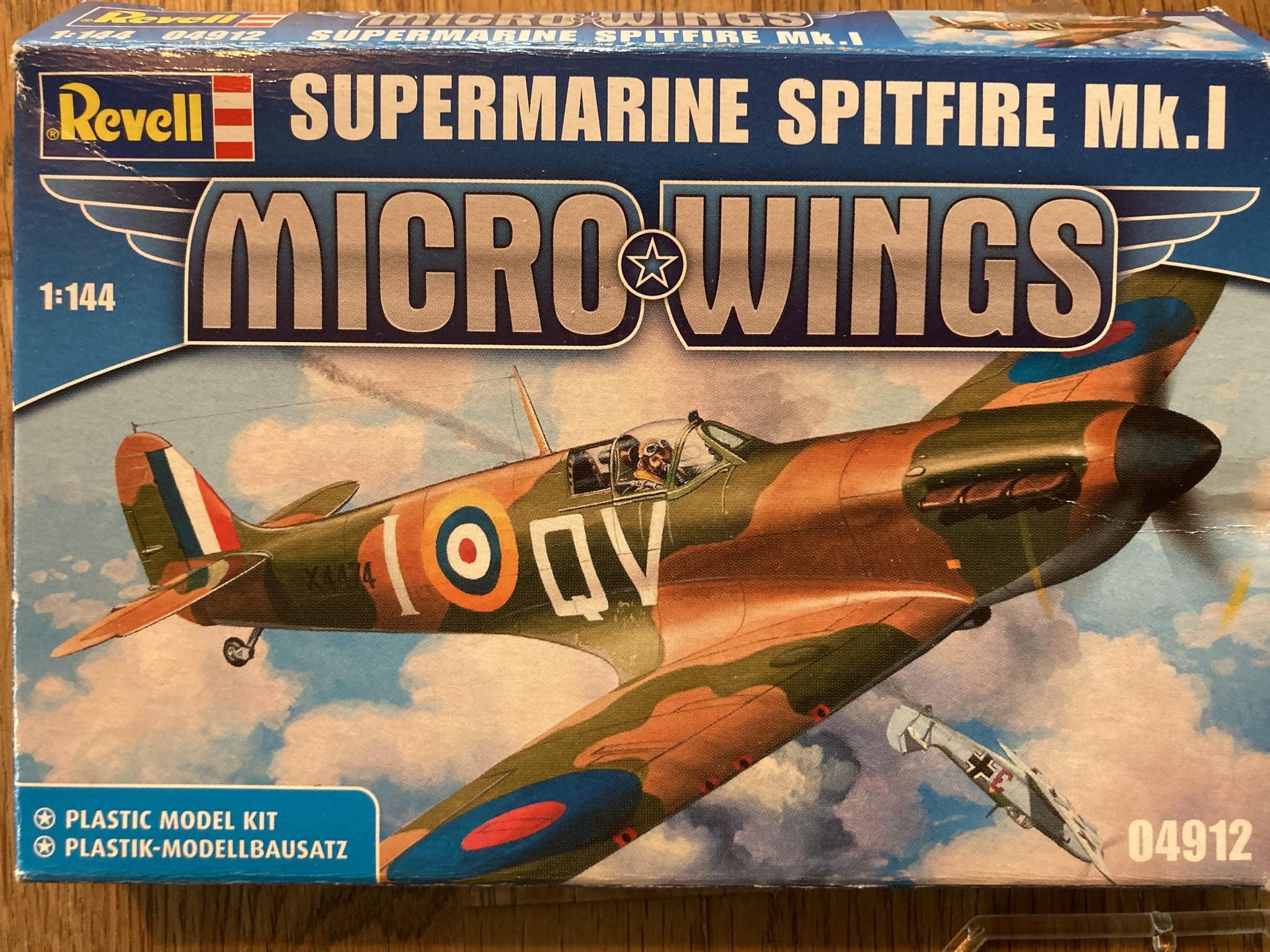 Se produkter som liknar Revell Micro Wings Supermarin.. på Tradera ...