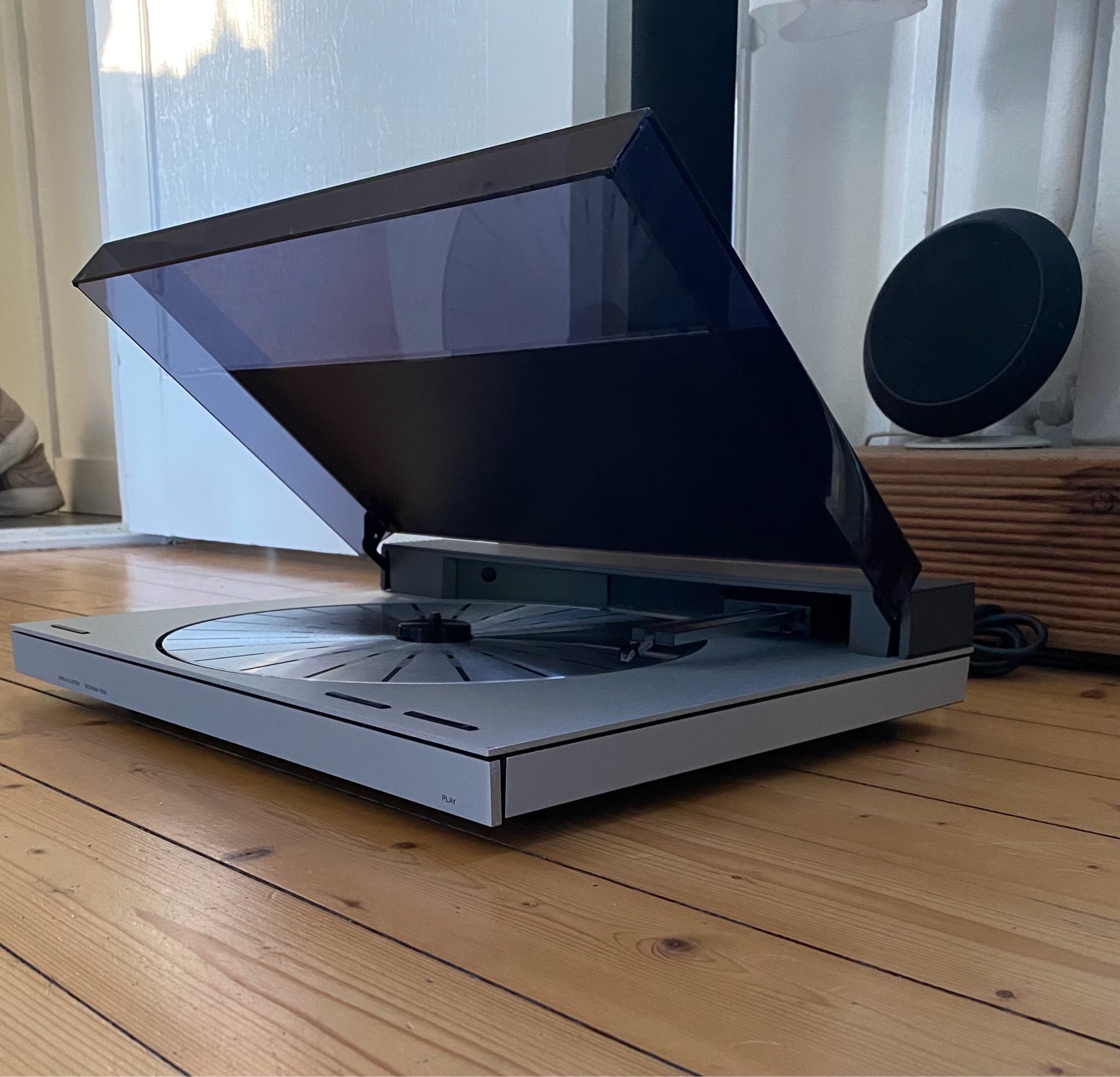 Mint Bang & Olufsen Beogram 5005 nyservad | Köp på Tradera (698576434)