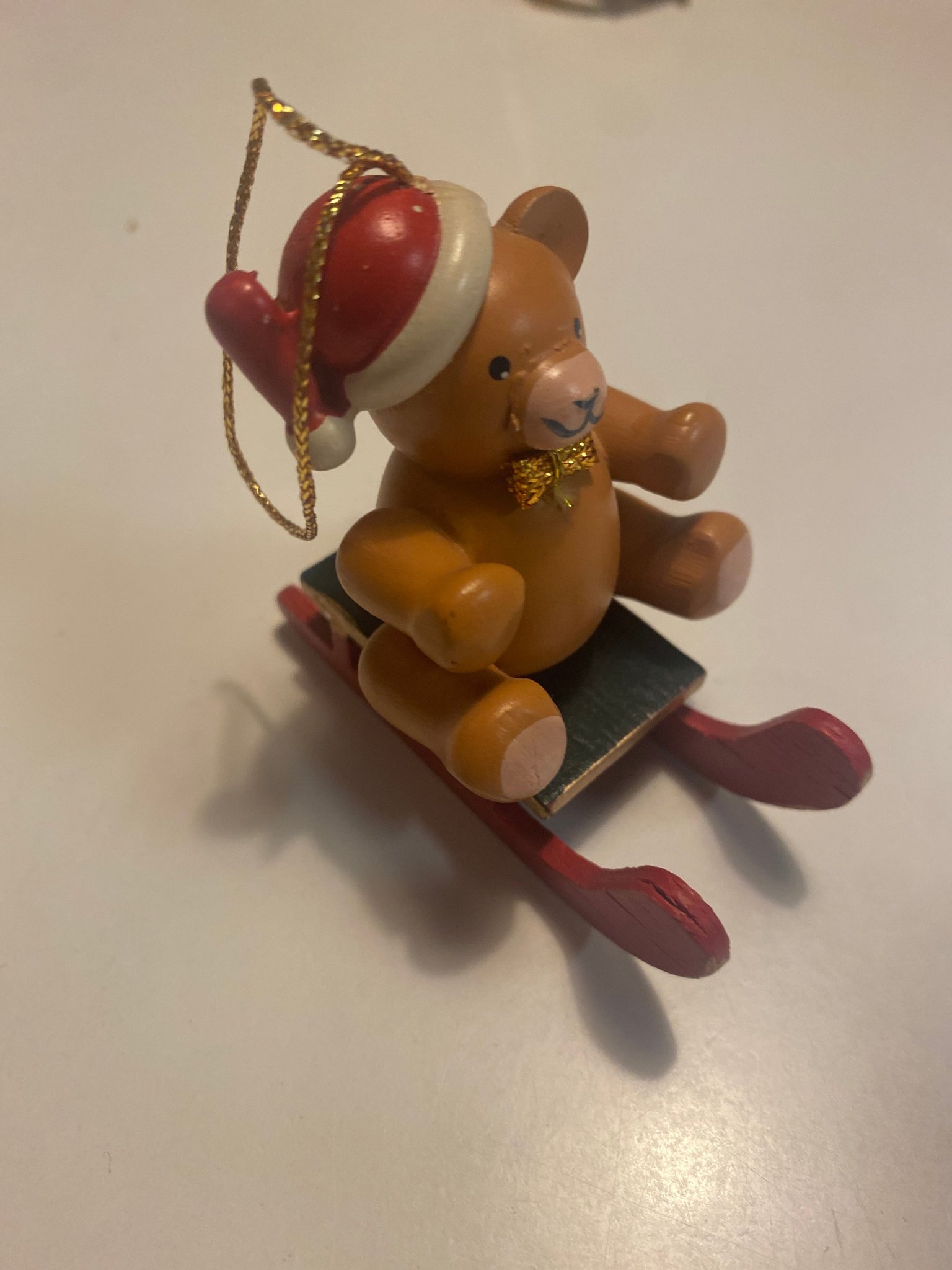 Julgransprydnad - Träbjörn på släde | Köp på Tradera (709560730)