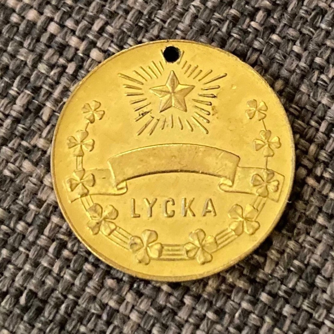Lyckopenningen hängsmycke lycka lyckoamulett st.. | Köp på Tradera (581393898)