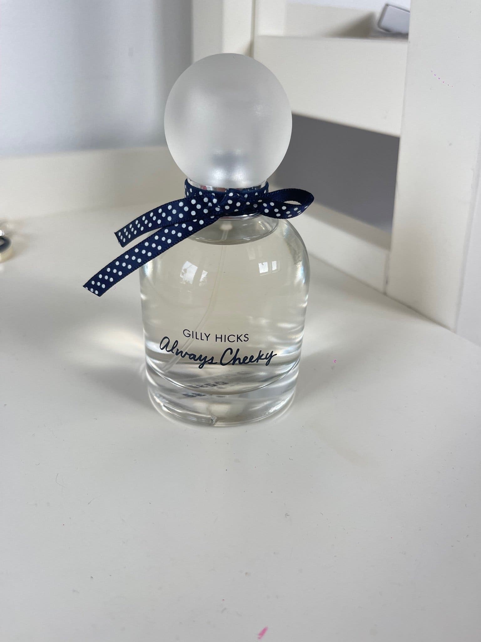 Se produkter som liknar Gilly Hicks Always Cheeky Eau.. på Tradera ...