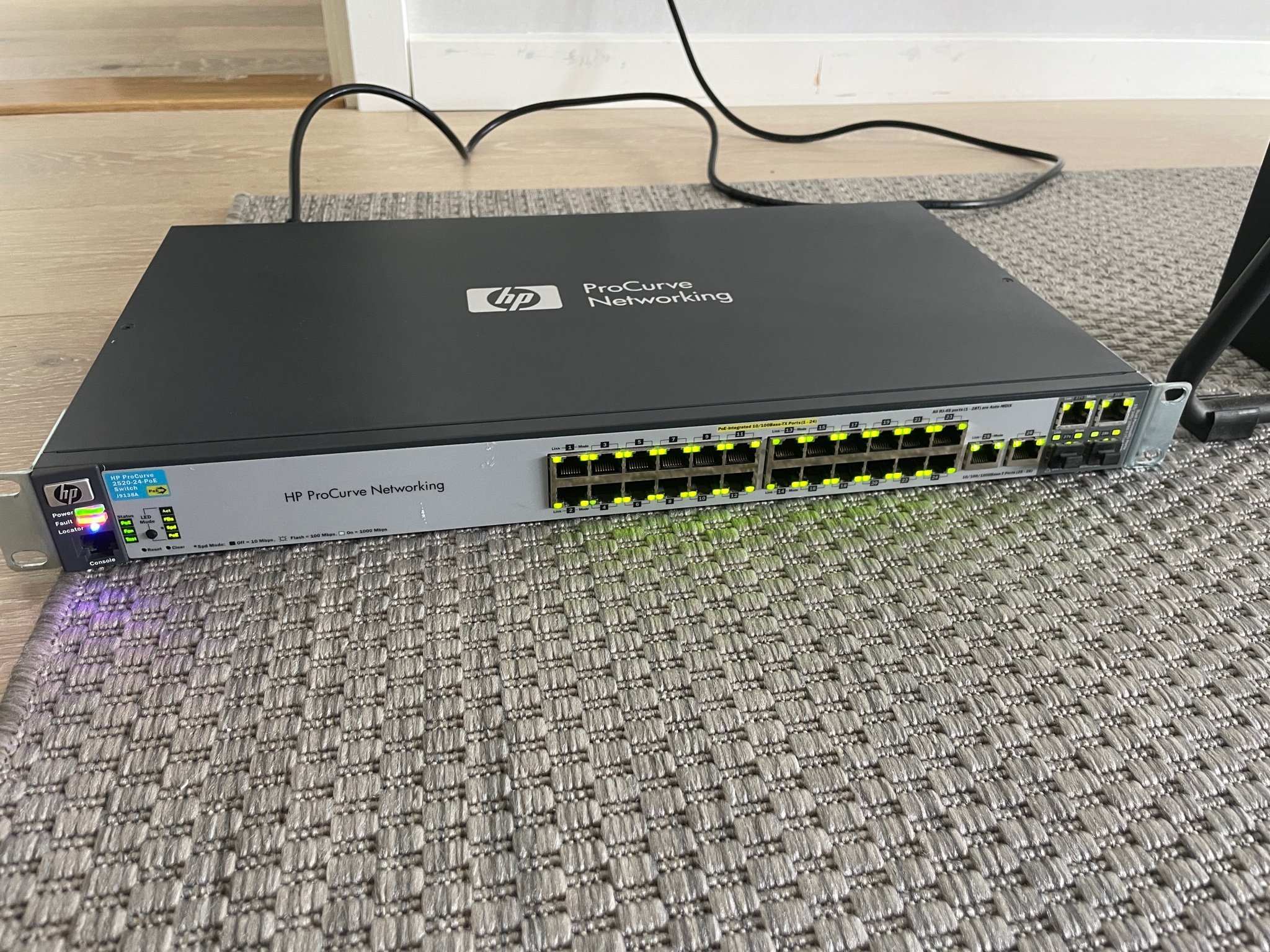 HP ProCurve 2520-24-PoE Switch J9138A (479605277) | Köp på Tradera