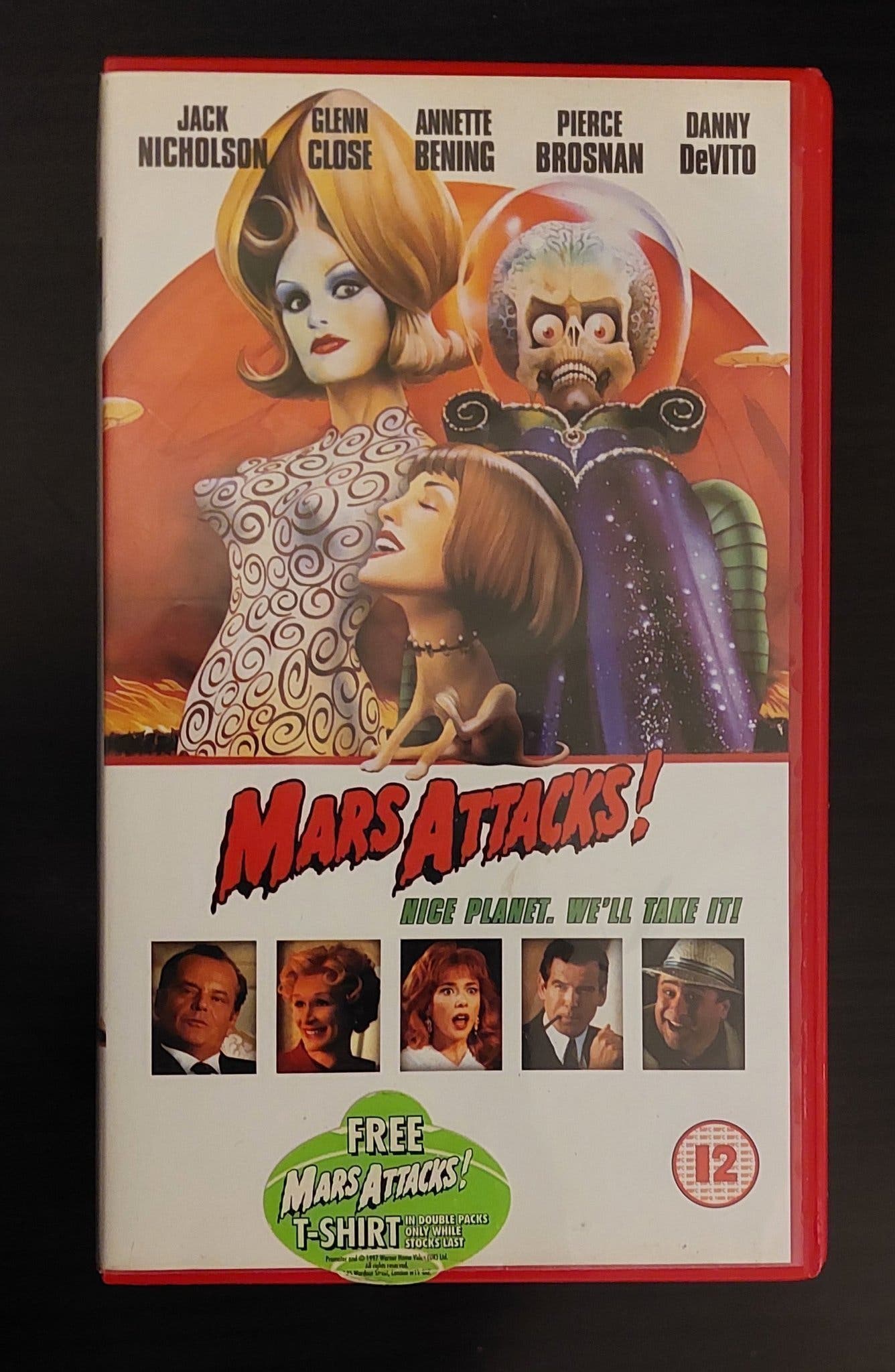 Se produkter som liknar Mars Attacks! VHS / Tim Burto.. på Tradera ...