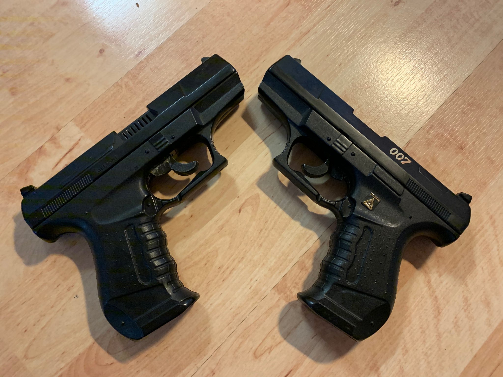 Walther P99 James Bond 007 Tomorrow Never Dies .. (371741555) ᐈ Köp på ...