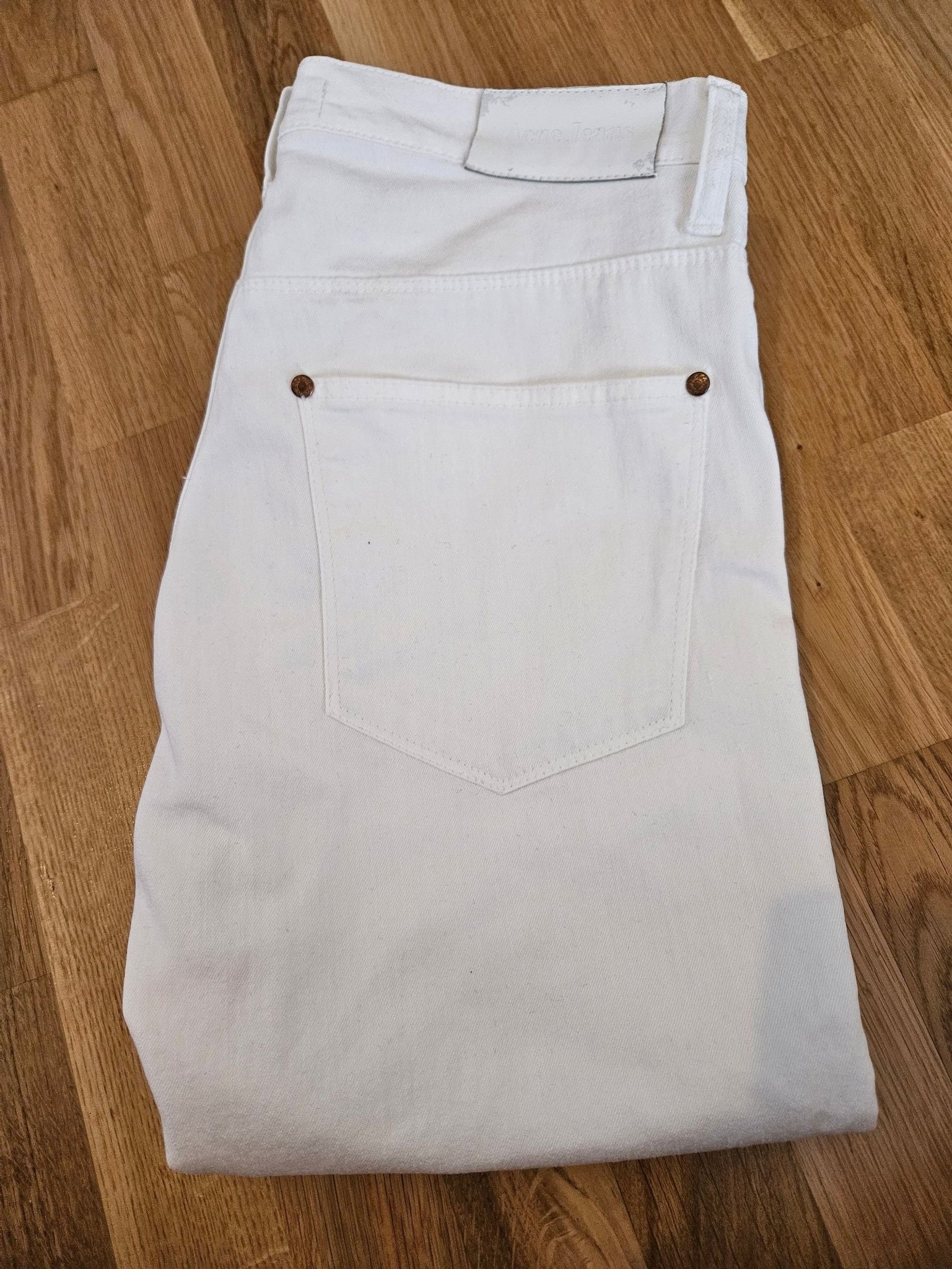 Riktigt snygga Acne Max White i storlek:W31L34... | Köp på Tradera ...