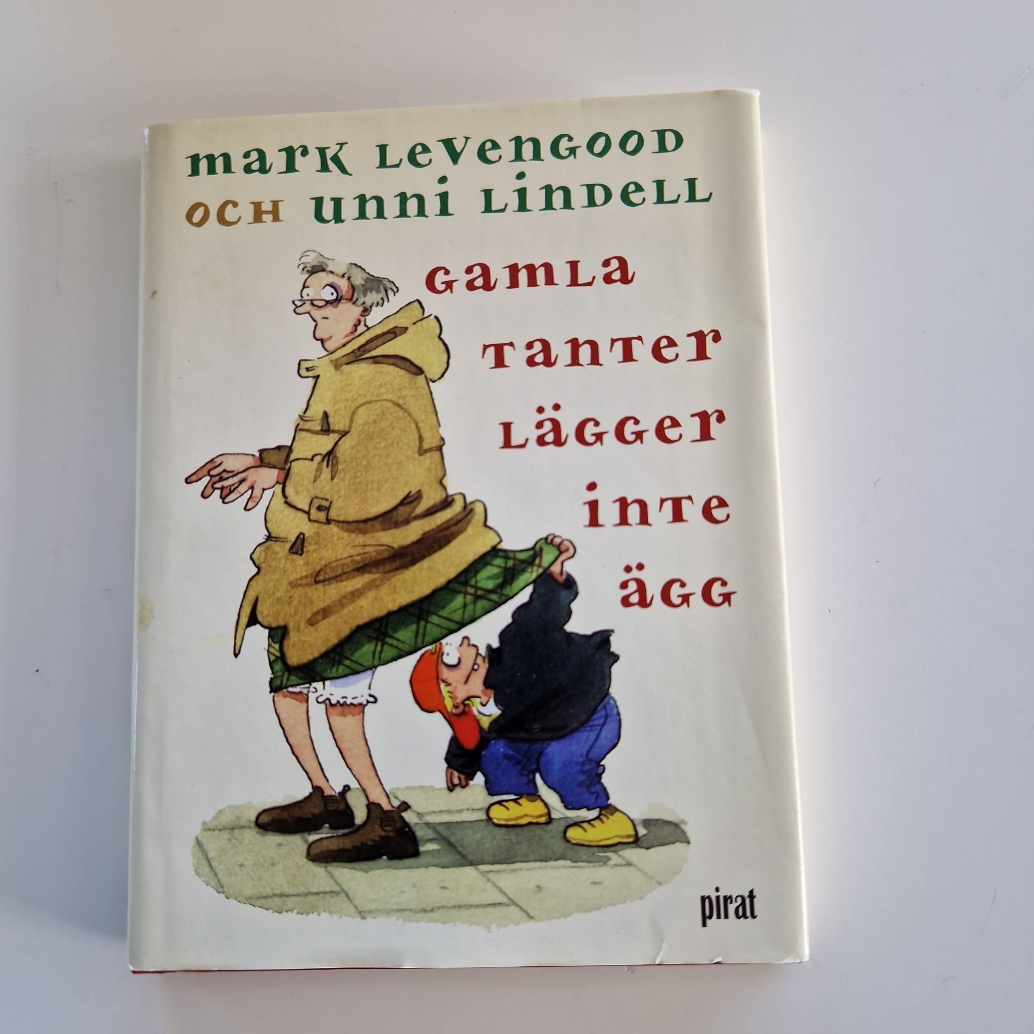 Gamla tanter lägger inte ägg av Mark Levengood .. | Köp på Tradera ...