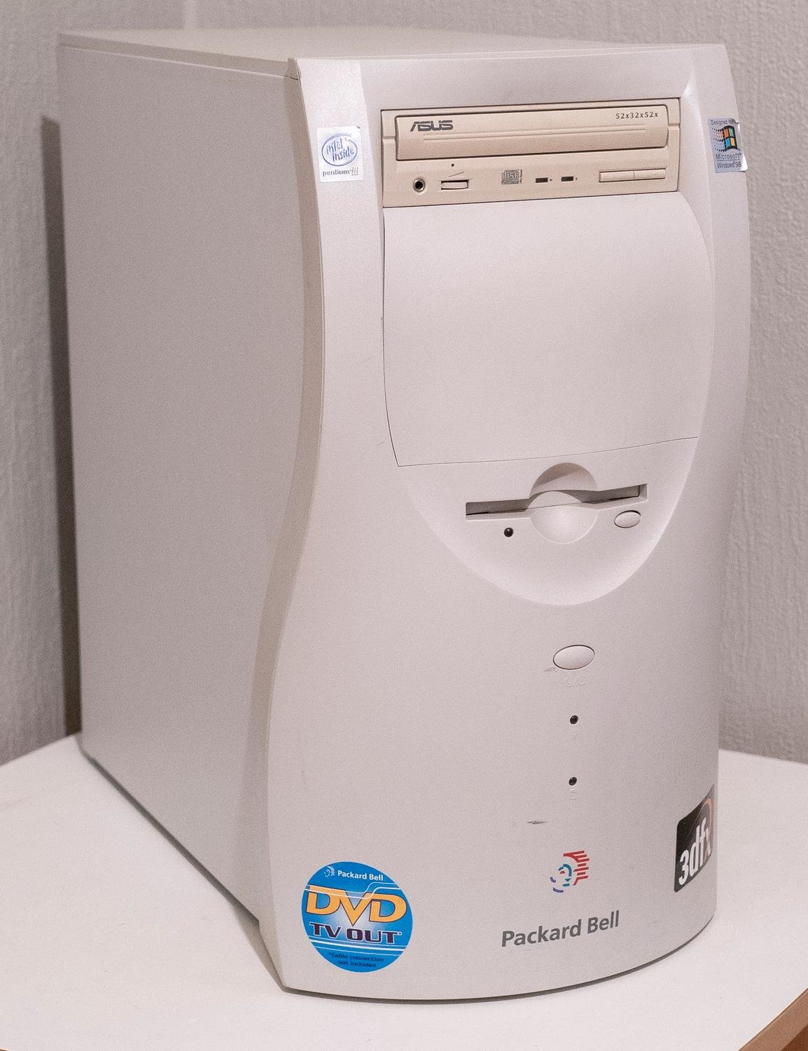 Packard Bell med 3dfx Voodoo 3 retro dator - In.. | Köp på Tradera (579217116)