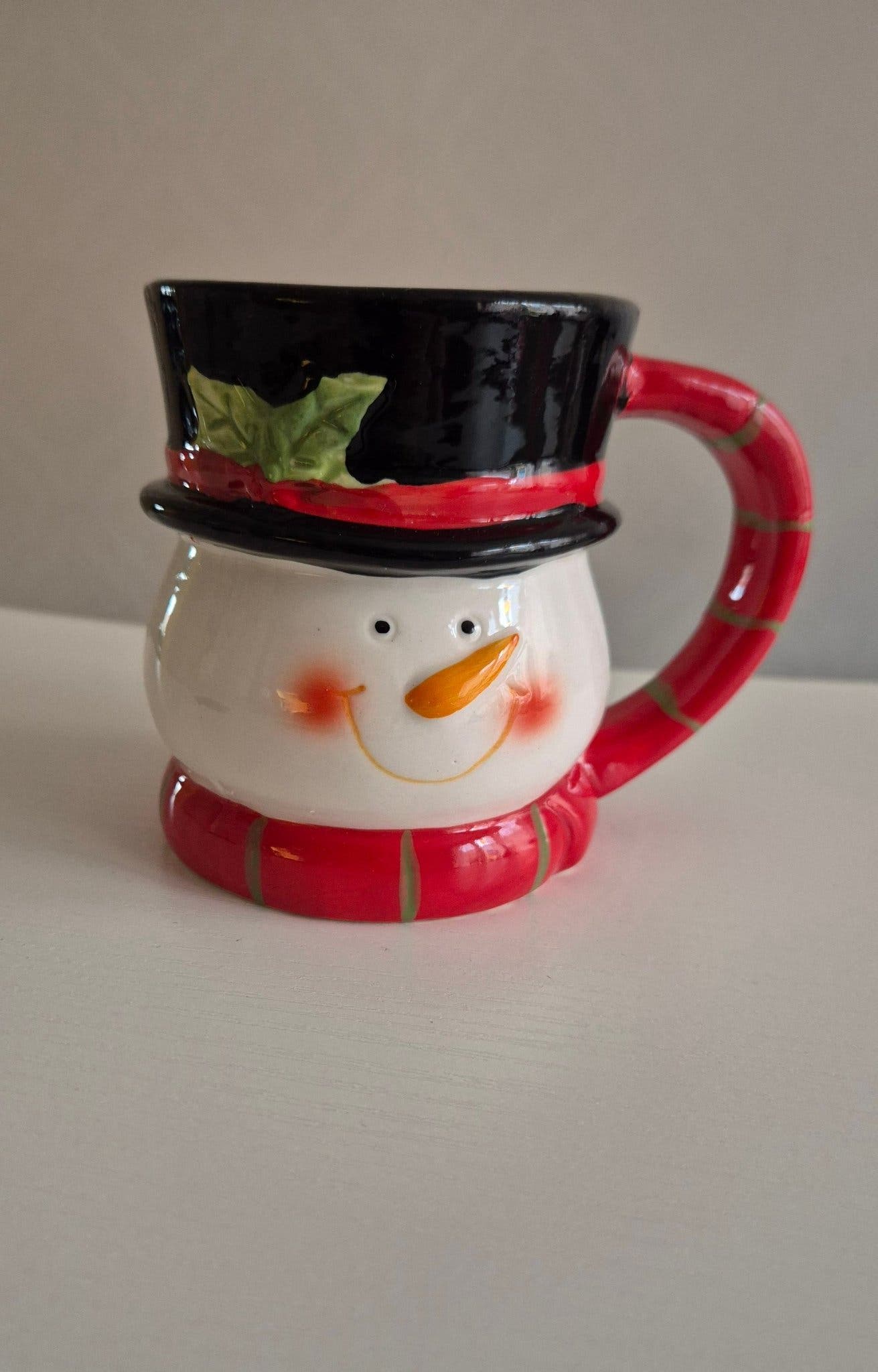Se produkter som liknar Julig Mugg Snögubbe JUL Inred.. på Tradera ...