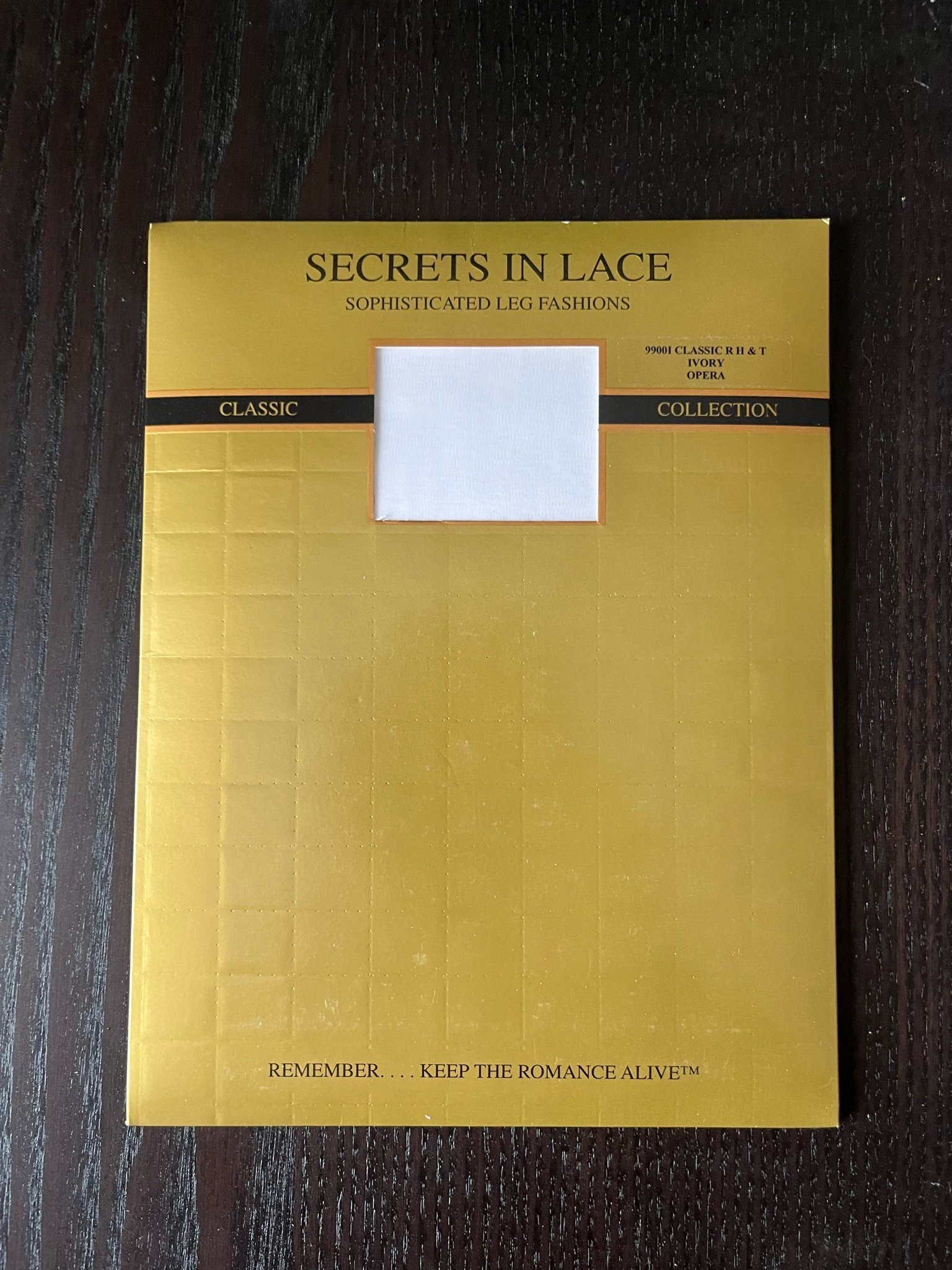 Secrets in Lace stockings - RHT Ivory | Köp på Tradera (621252480)