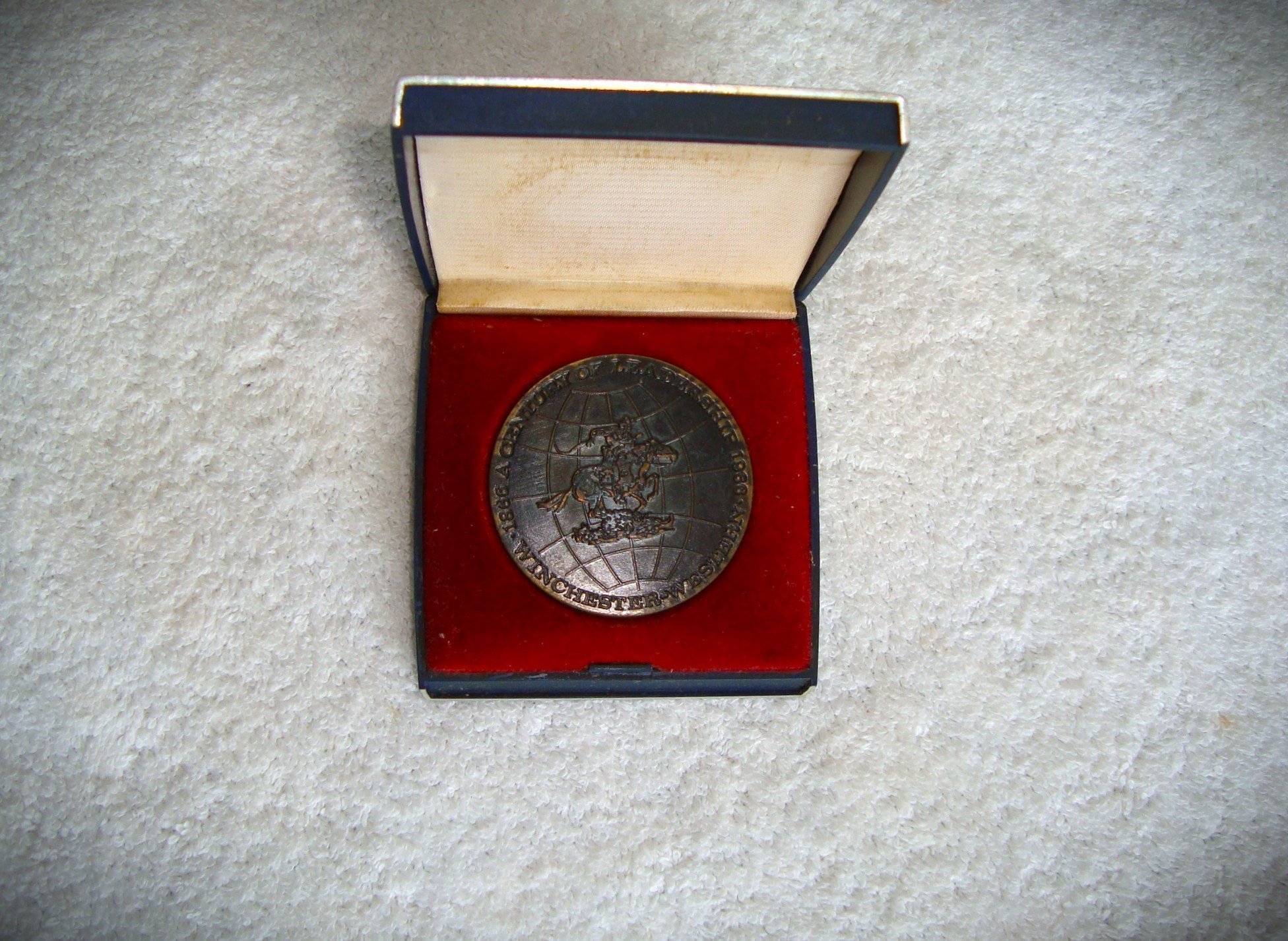 Belöningsmedalj Winchester Trophy 1966 | Köp på Tradera (630985438)