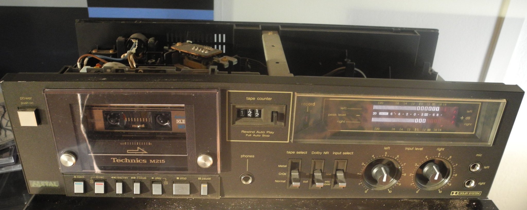 Se produkter som liknar Technics M215 Kassettbandspel.. på Tradera ...