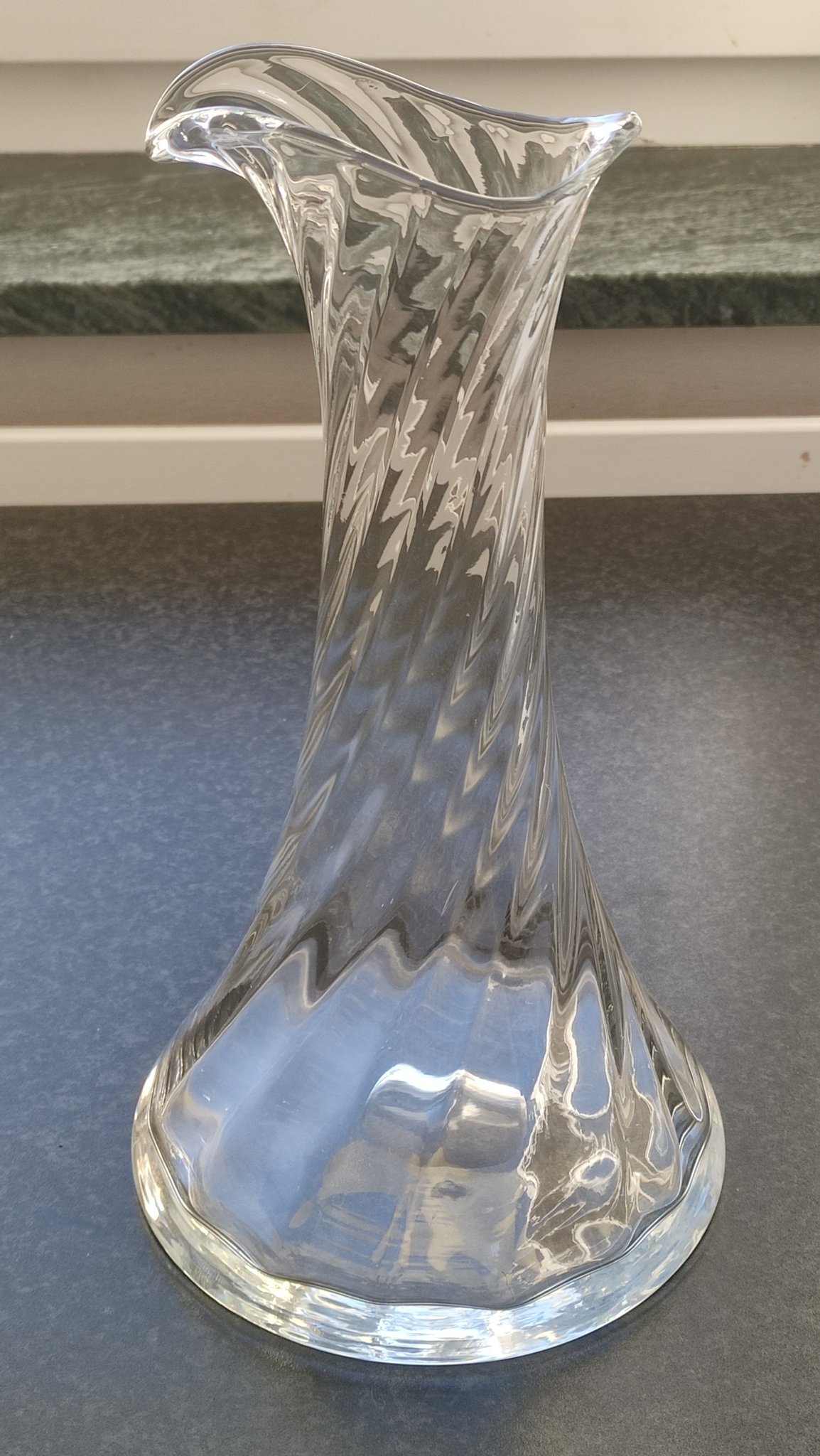 Gunnar Cyren vinkanna i glas, i serien " Helena.. | Köp på Tradera ...