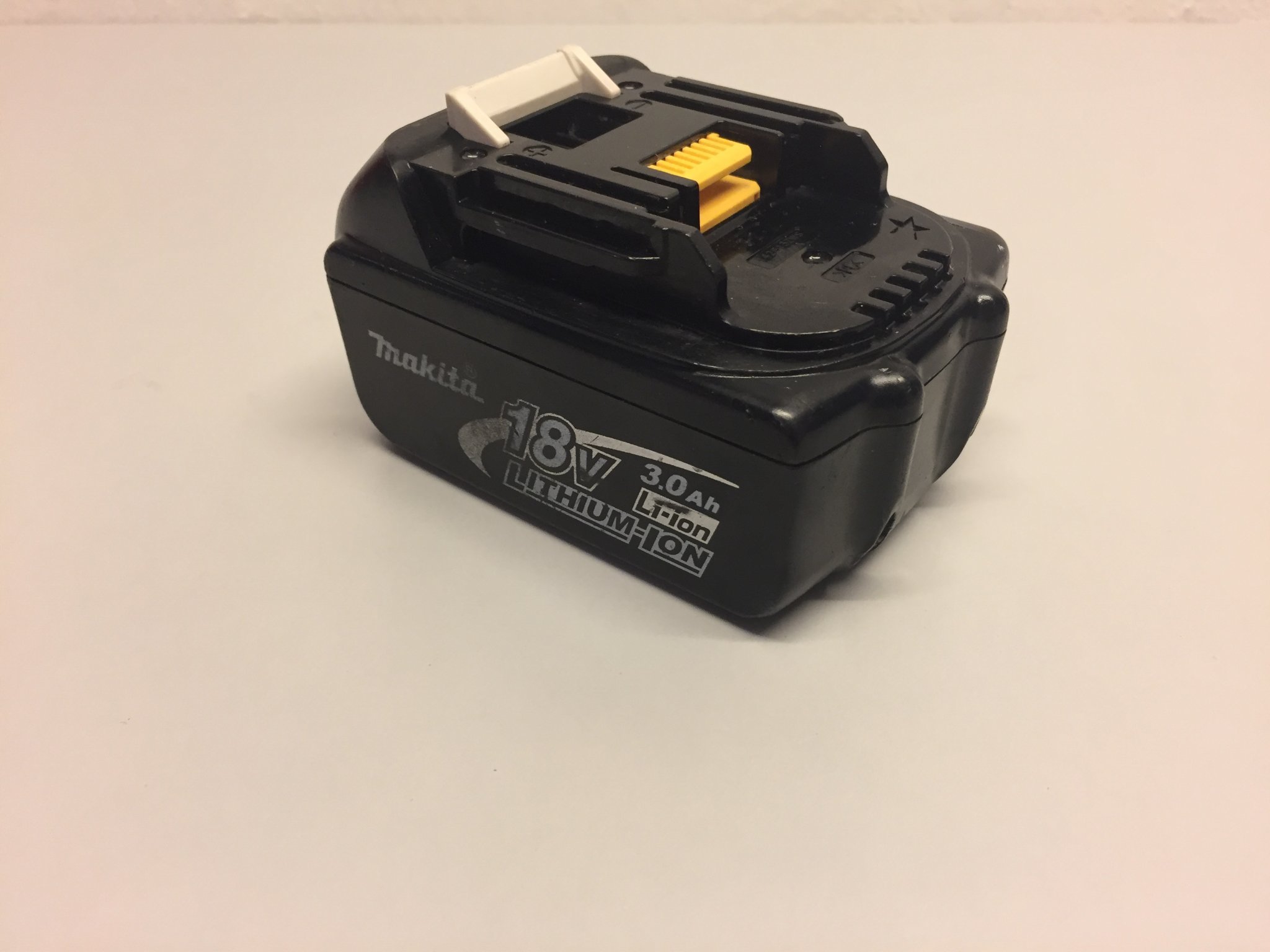 Makita Batteri 18V (390205825) ᐈ Köp på Tradera
