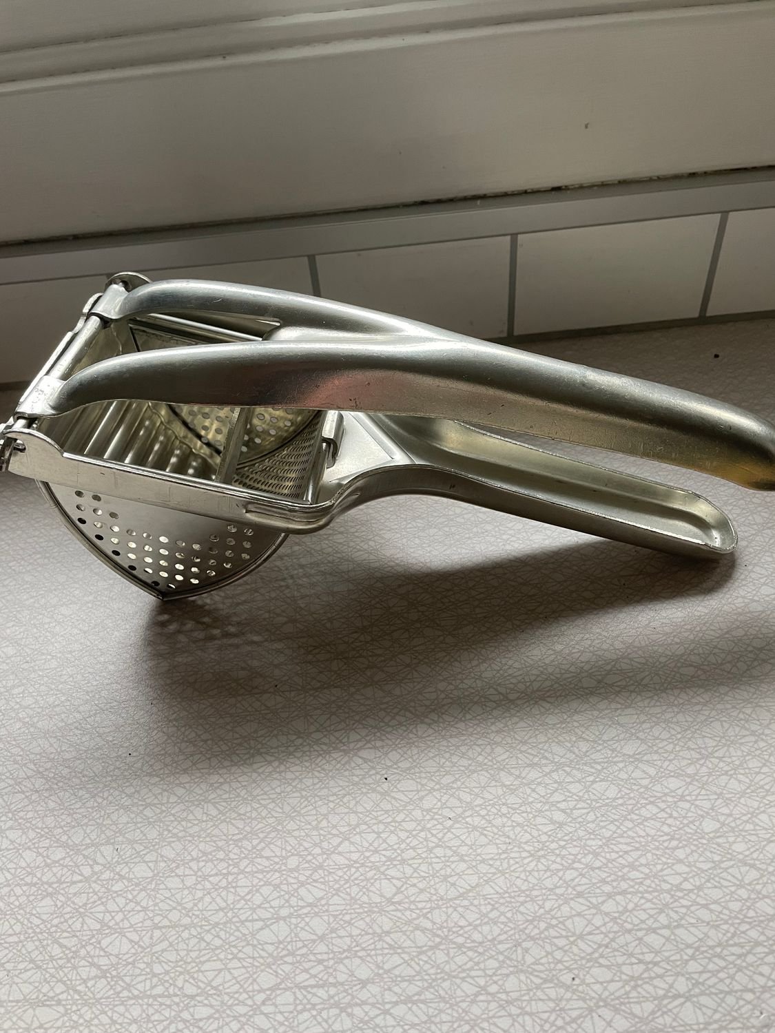 Potatis press rostfri 27 cm | Köp på Tradera (656202436)