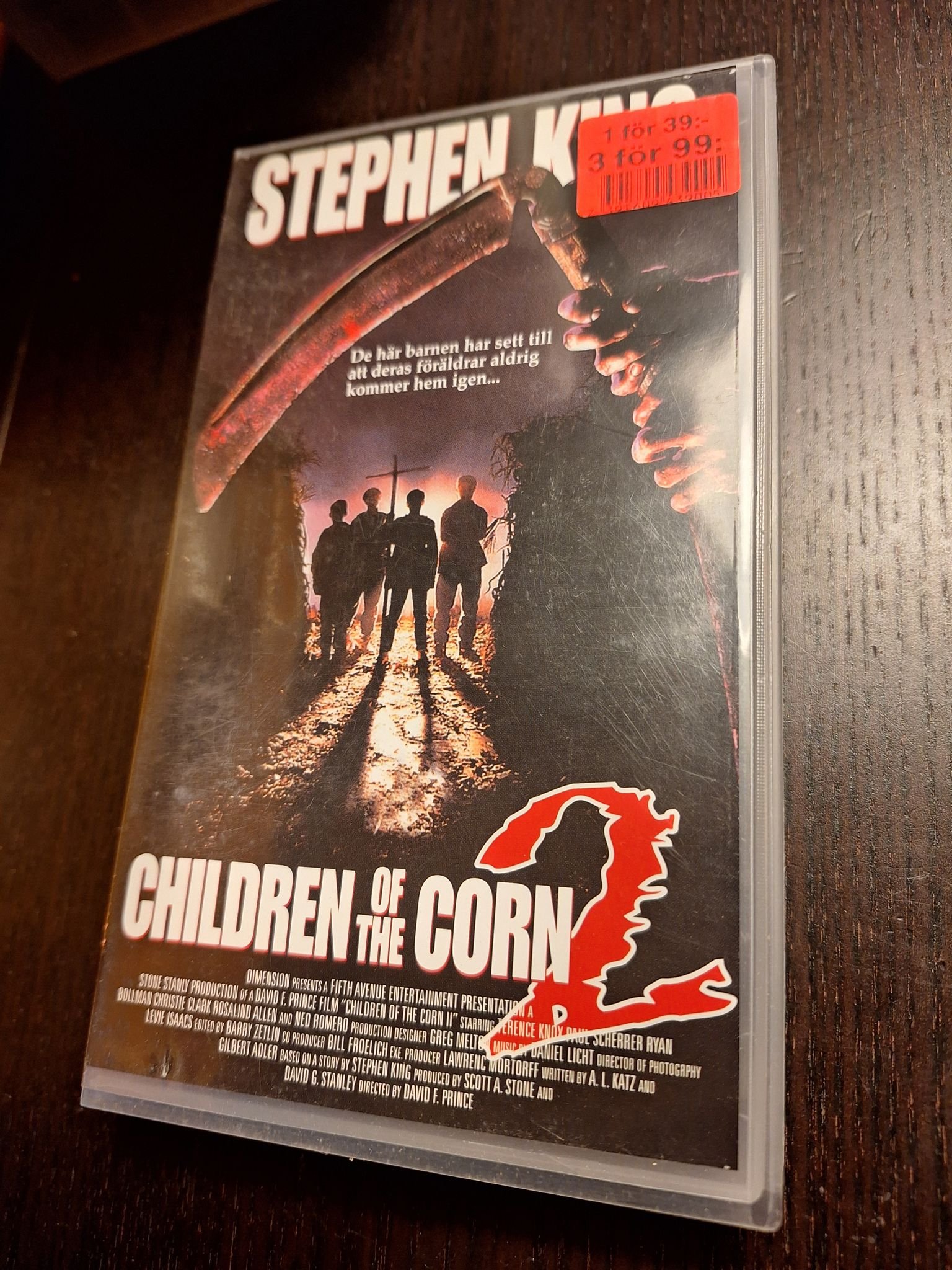 Se produkter som liknar VHS Children of the corn 2 St.. på Tradera ...