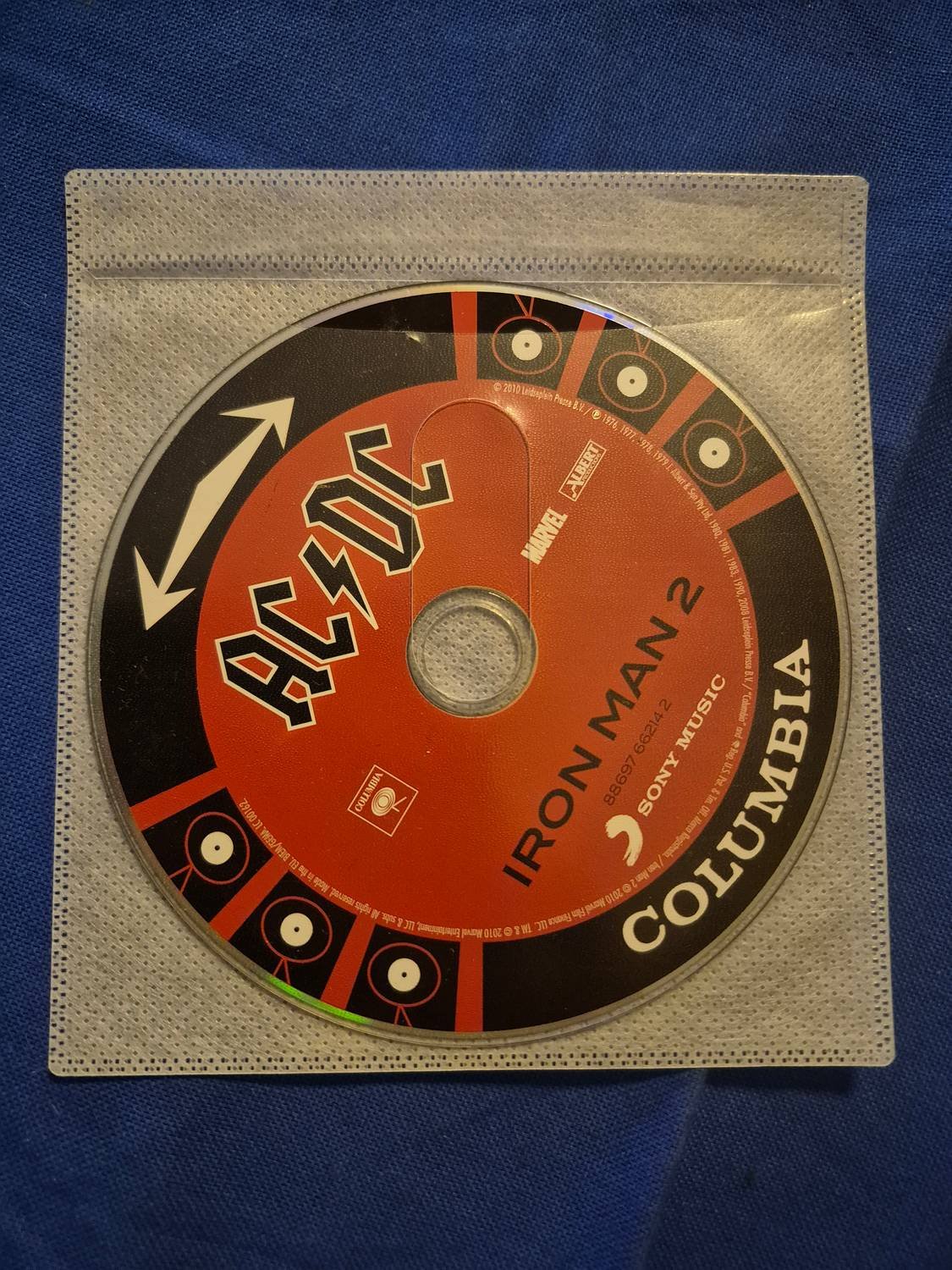 Iron Man 2 - AC/DC | Köp på Tradera (702912418)